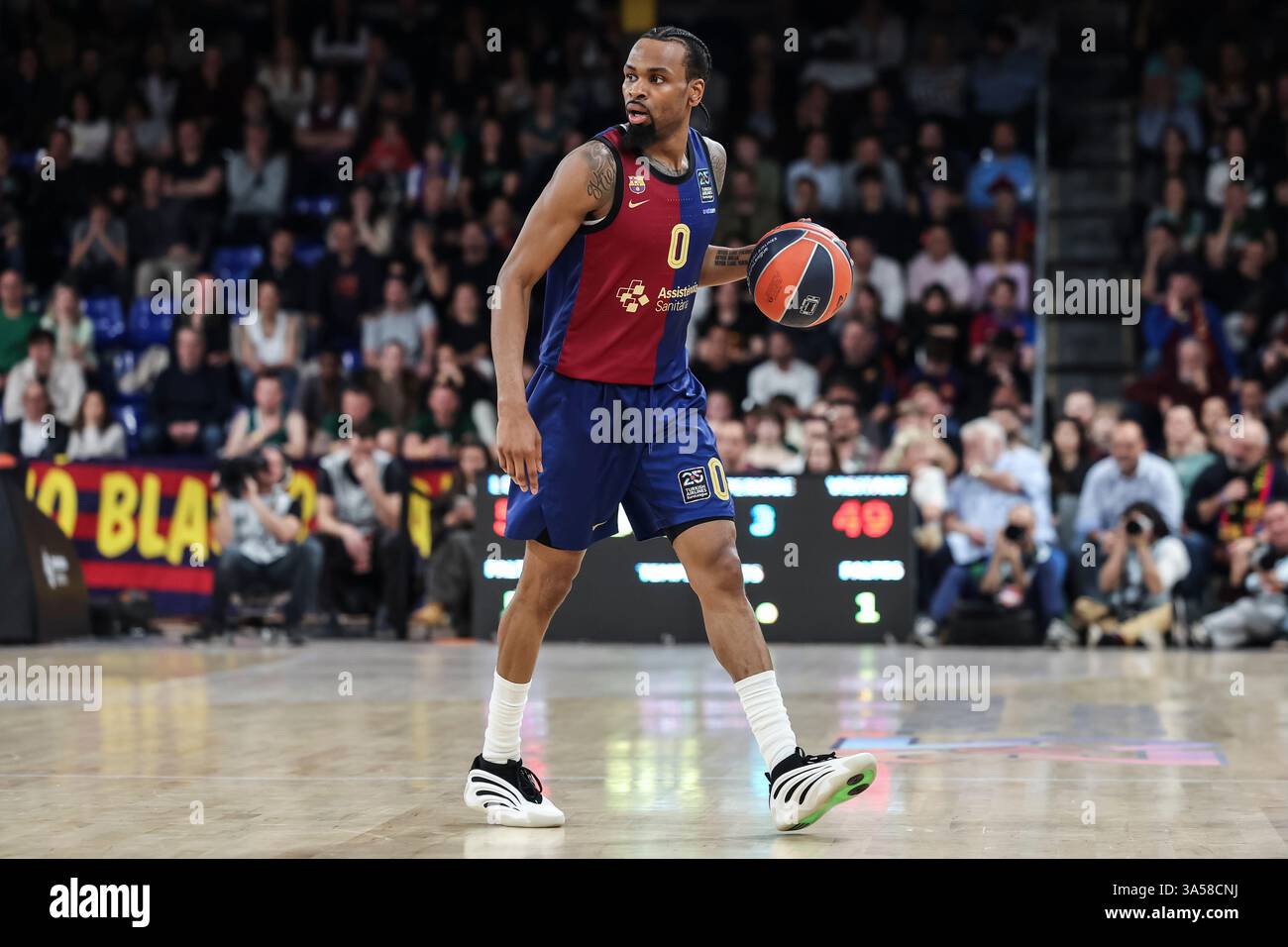 Kevin Punter of FC Barcelona in action during the Turkish Airlines ...