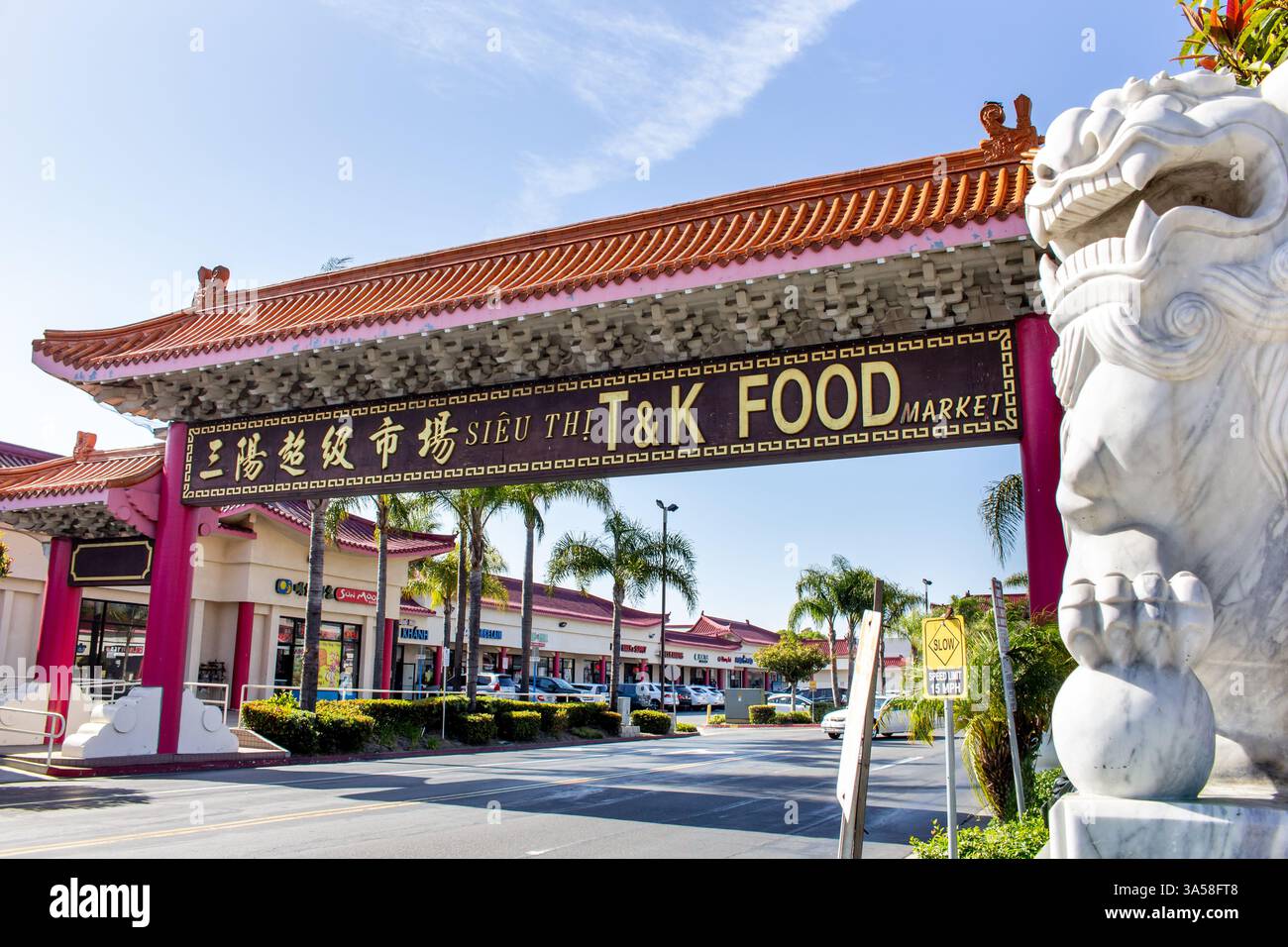 Little saigon california street hi-res stock photography and images - Alamy