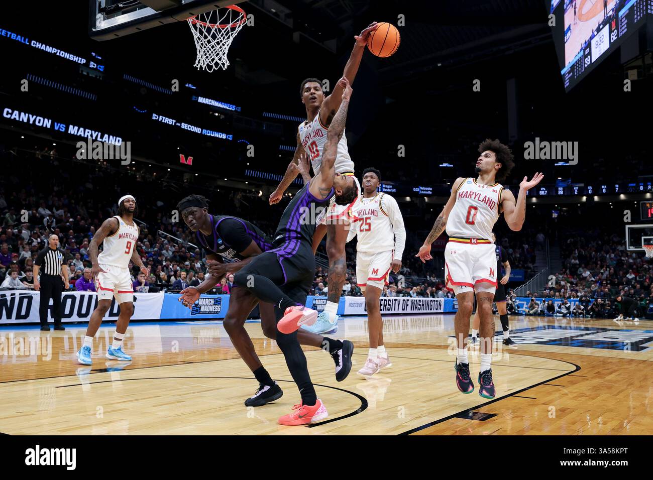 Maryland forward Julian Reese (10) blocks Grand Canyon guard Ray ...