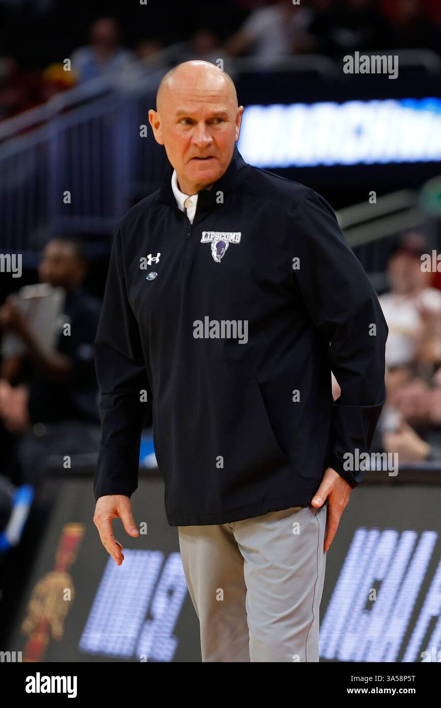 MILWAUKEE, WI - MARCH 21: Lipscomb Bisons head coach Lennie Acuff looks ...