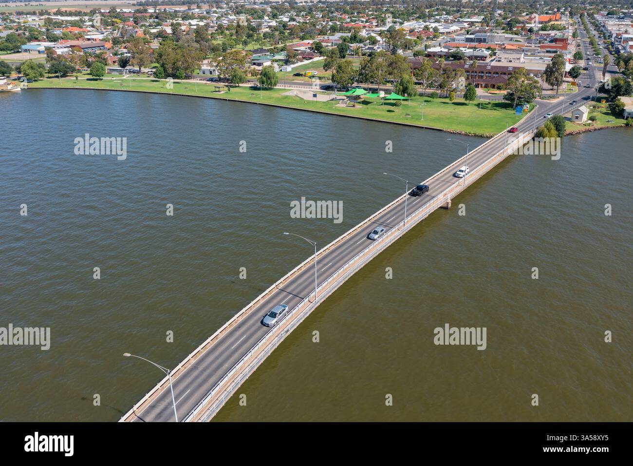 Yarrawonga bridge hi-res stock photography and images - Alamy