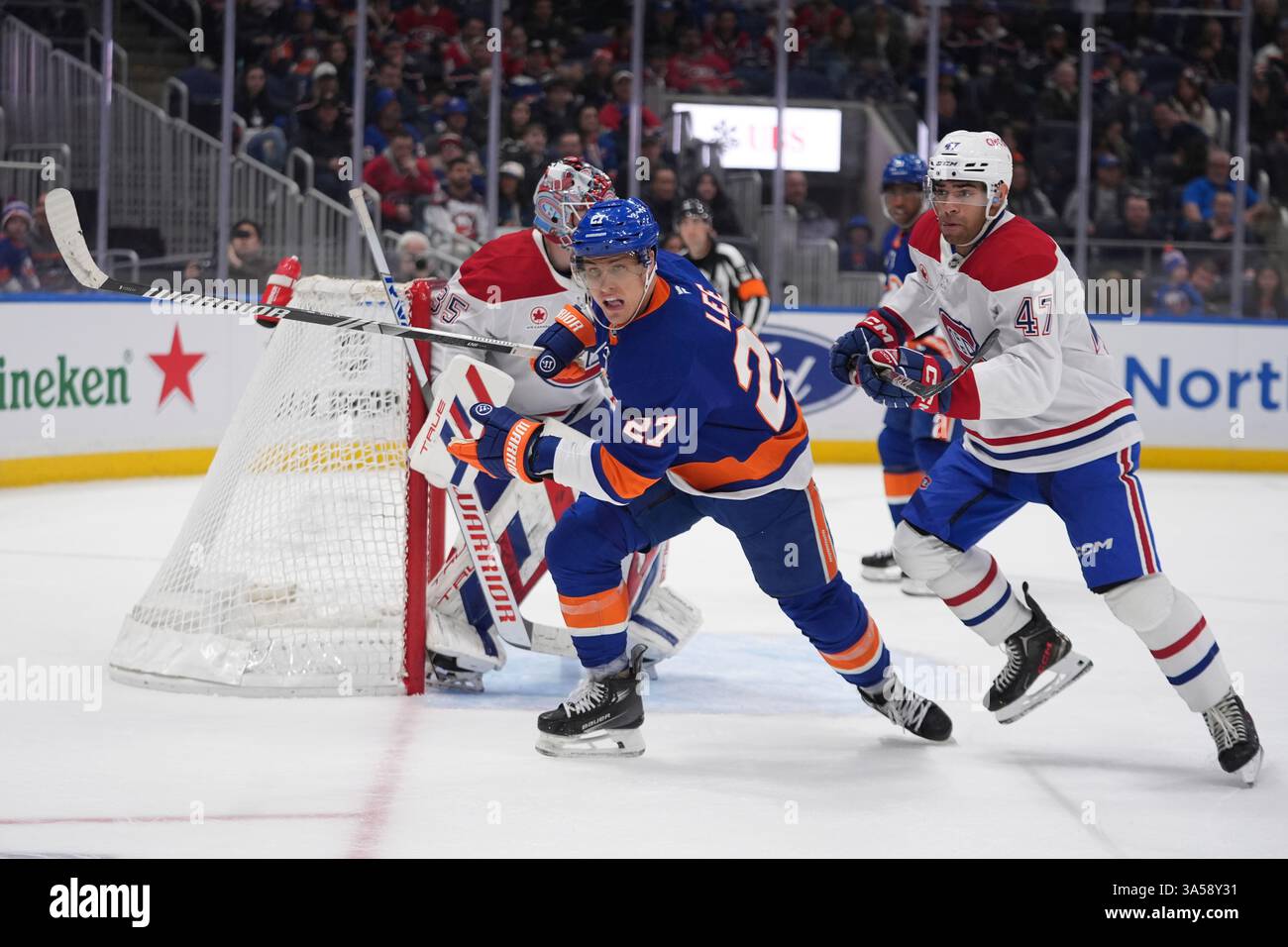 New York Islanders' Anders Lee (27) and Montreal Canadiens' Jayden ...