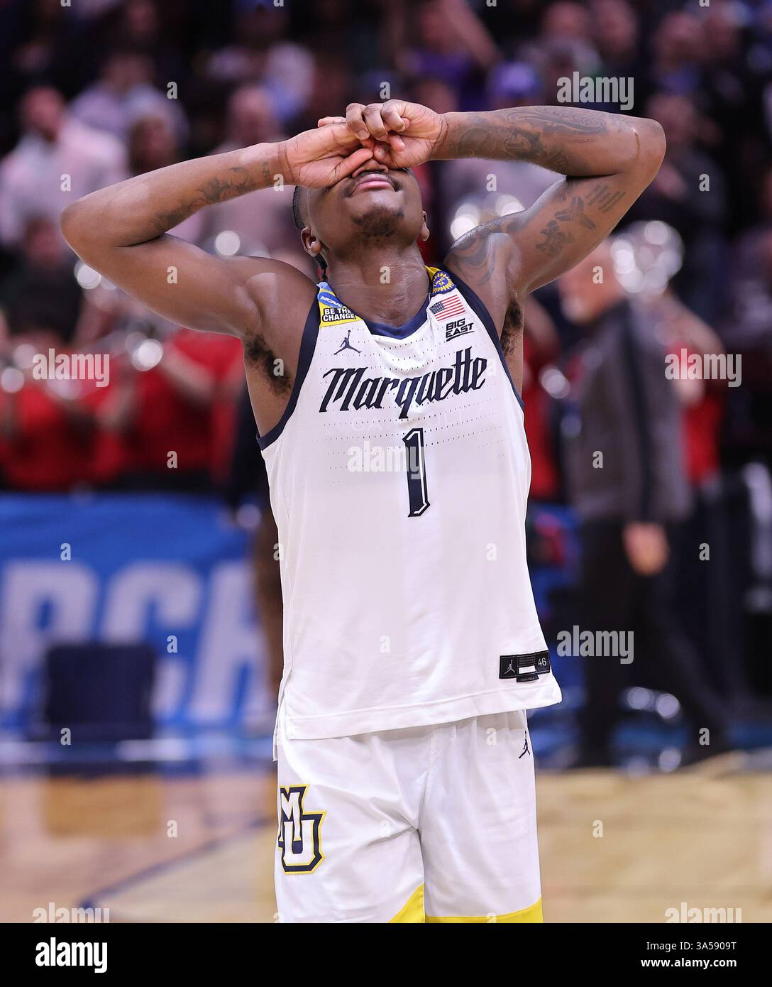 Cleveland, United States. 21st Mar, 2025. Marquette Golden Eagles Kam ...