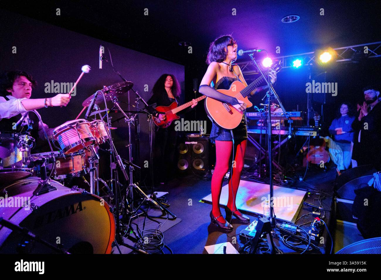 Music Concert - Anna Castiglia - Mi piace Anna Castiglia Bari Officina ...