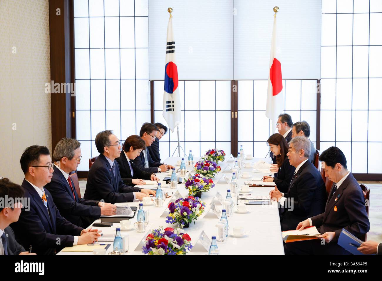 South Korean Foreign Minister Cho Tae-yul, fourth left, and Japanese ...