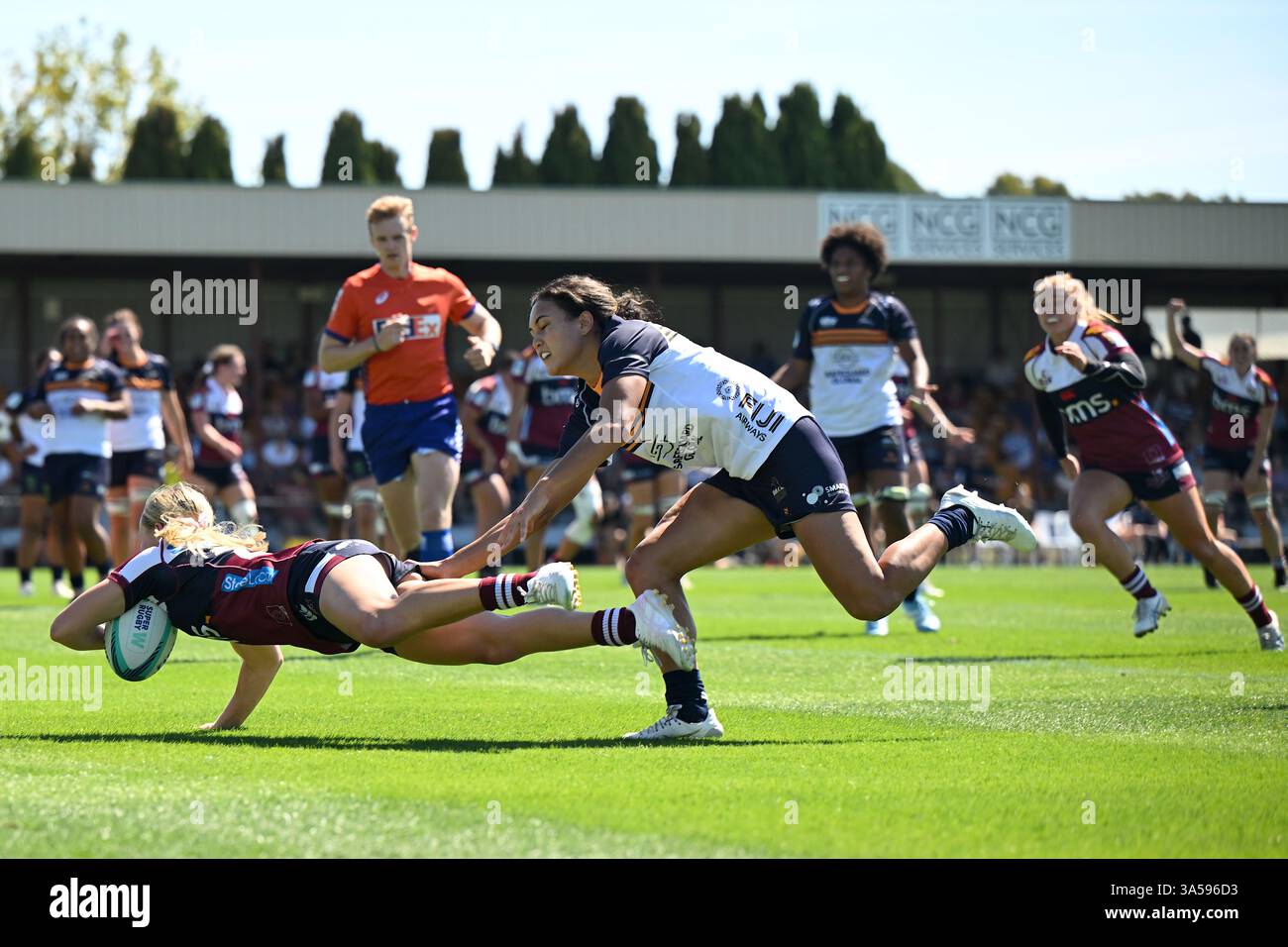 Piper Flynn of the Reds scores a try during the Super Rugby Women's ...