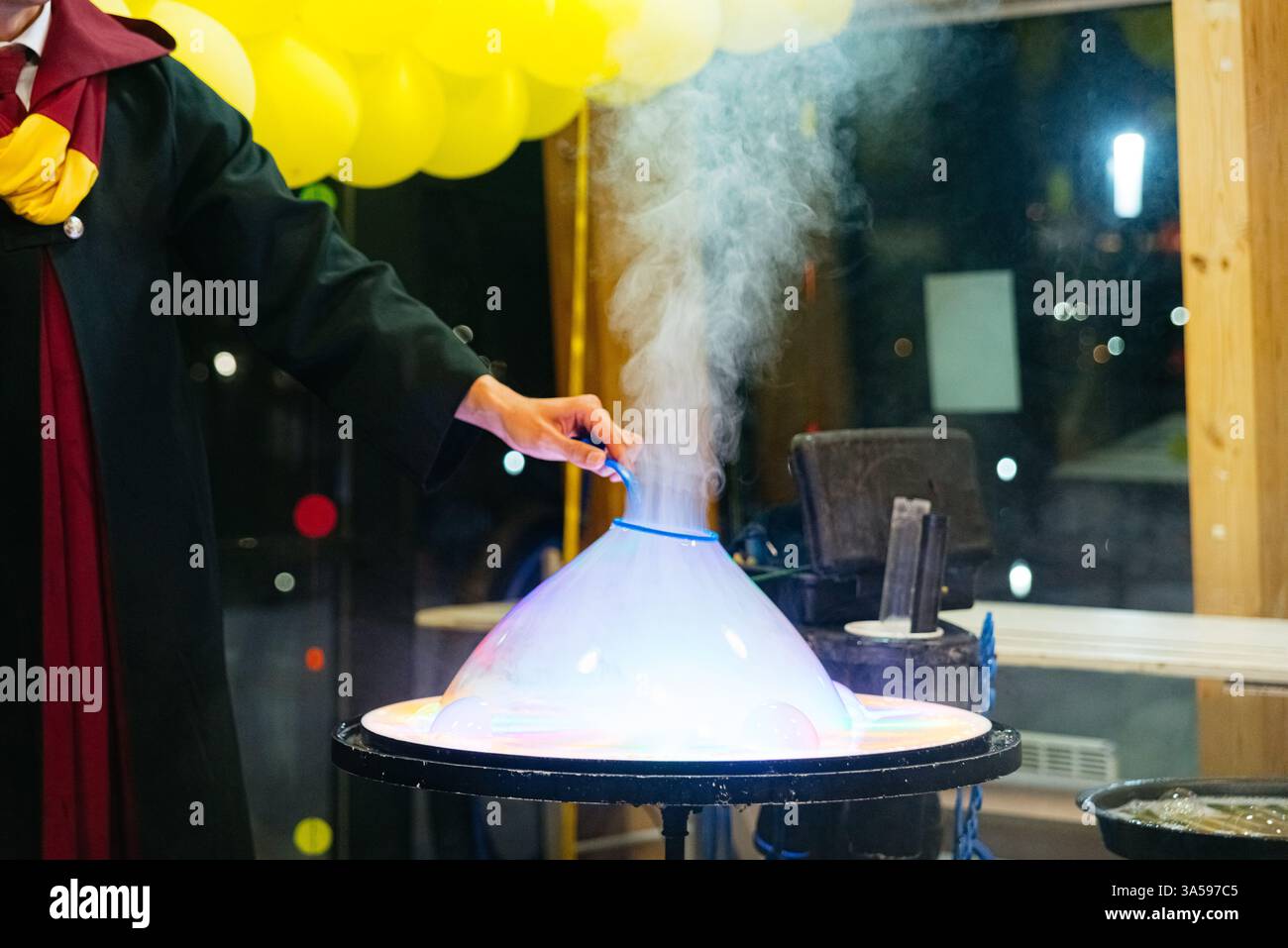 Glowingbubble hi-res stock photography and images - Alamy