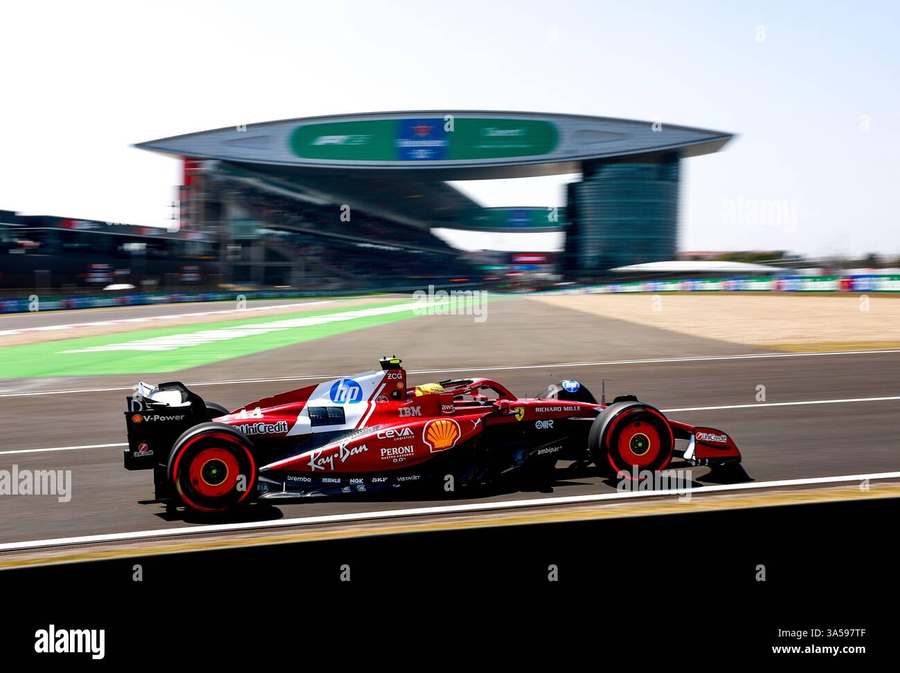 44 HAMILTON Lewis (gbr), Scuderia Ferrari SF-25, action during the Formula 1 Heineken Chinese ...