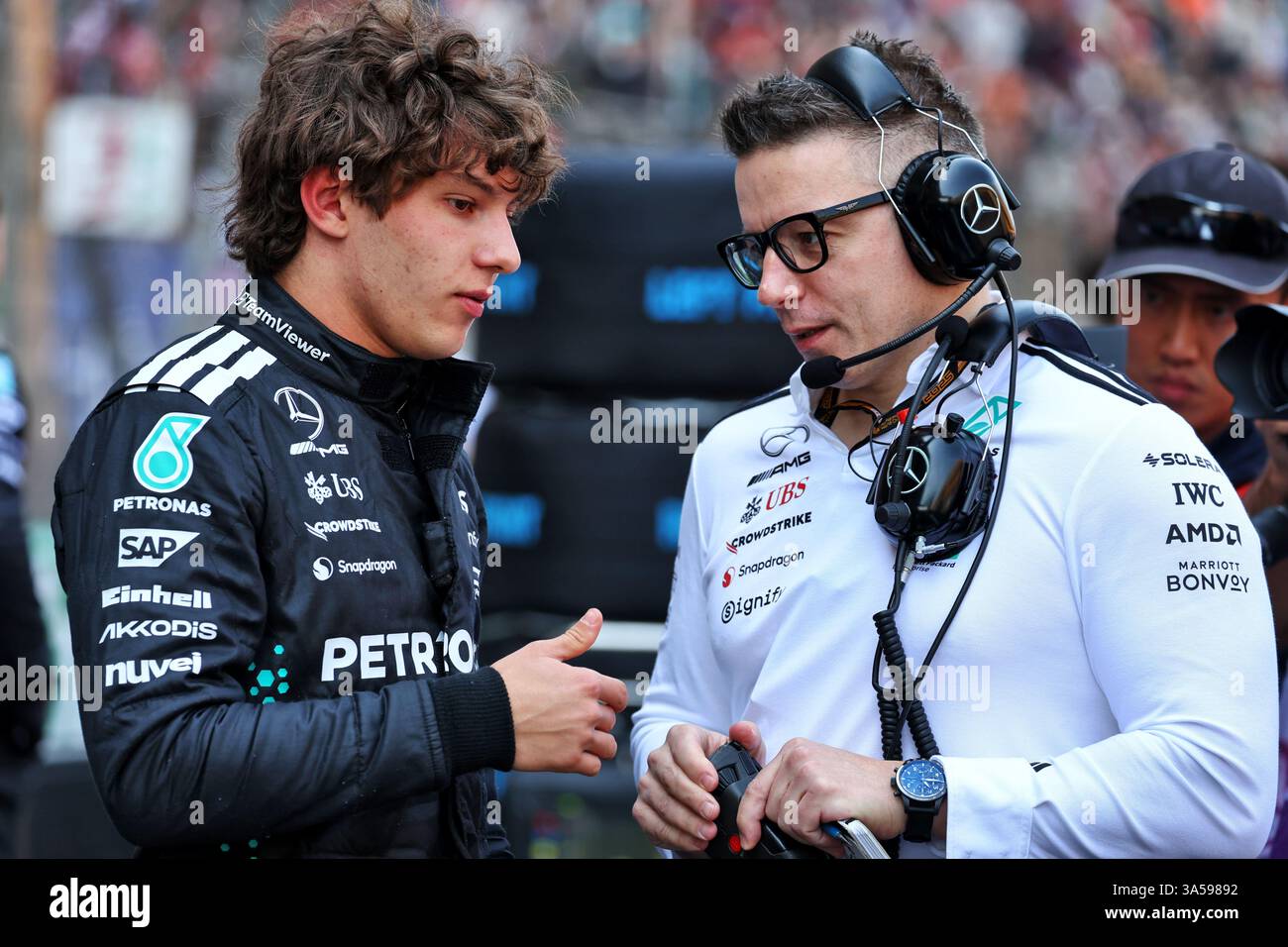 (L to R): Andrea Kimi Antonelli (ITA) Mercedes AMG F1 with Peter ...