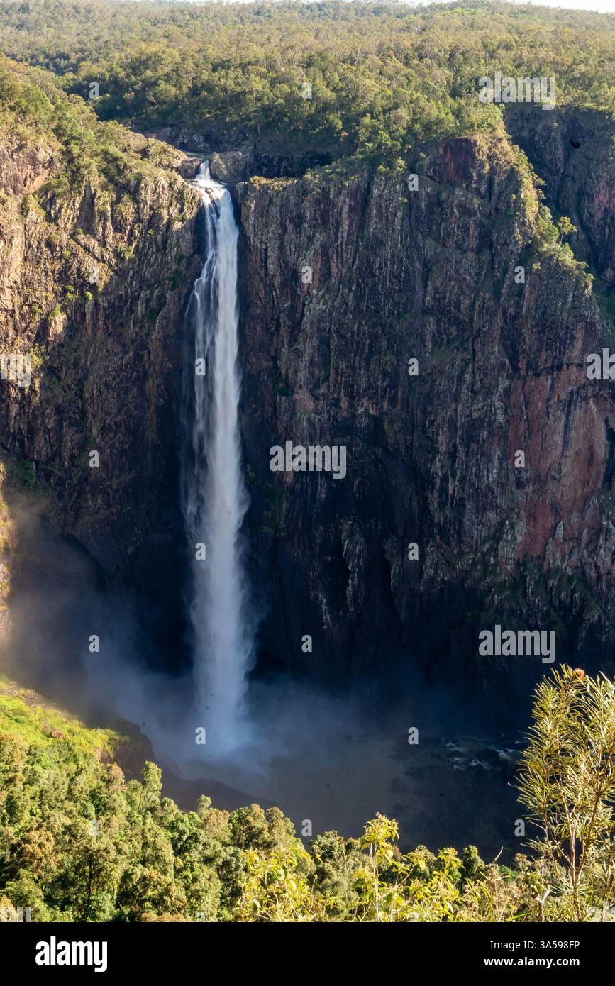 Wallaman Falls, Queensland, is Australia's tallest single-drop ...