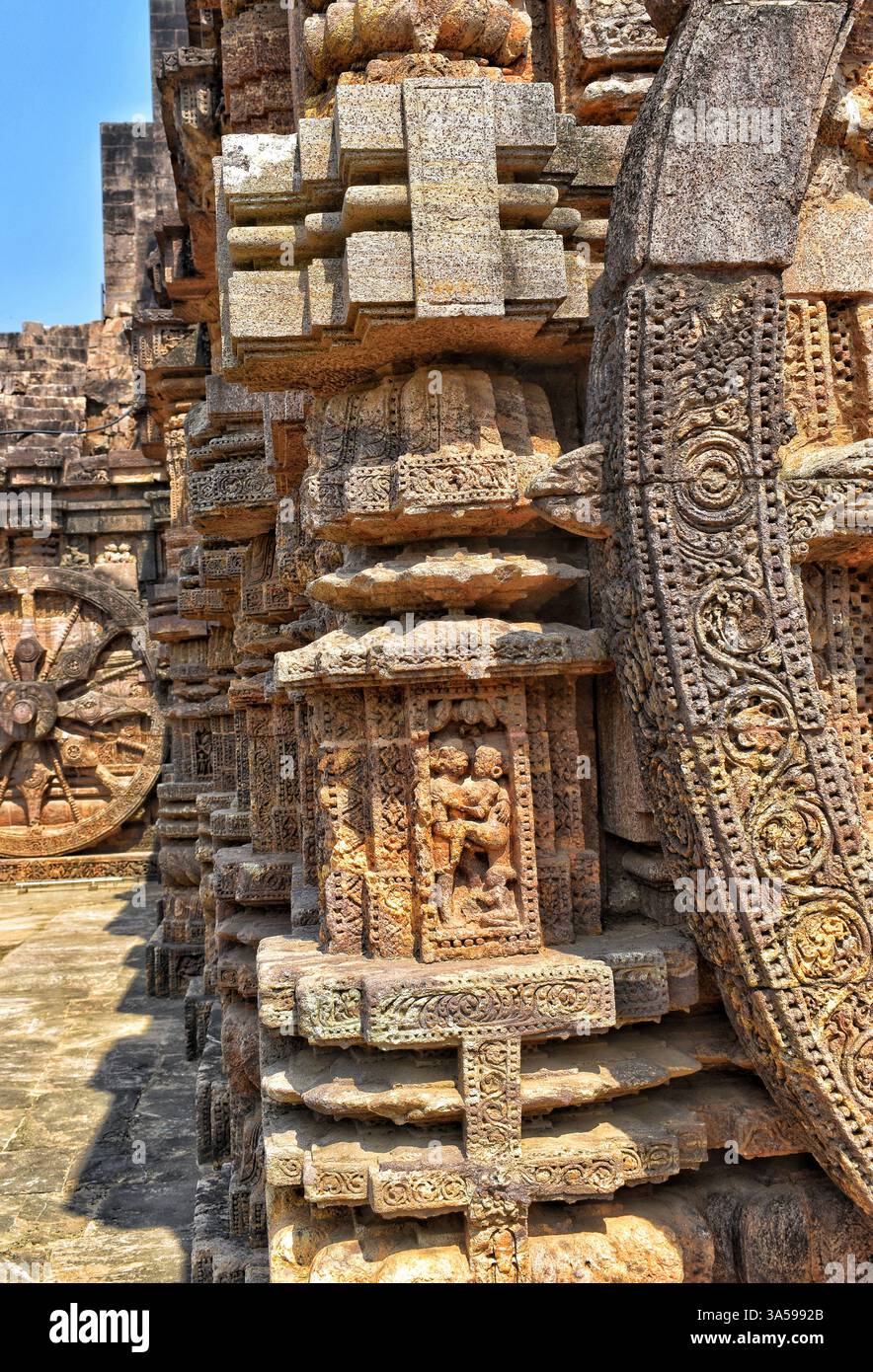 Carving details of a wheel at Konark Sun Temple, Orissa, India Stock ...