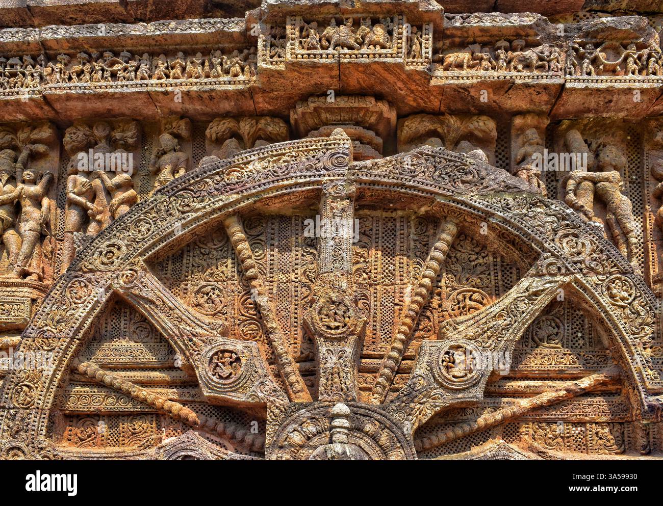 Carving details of a wheel at Konark Sun Temple, Orissa, India Stock ...