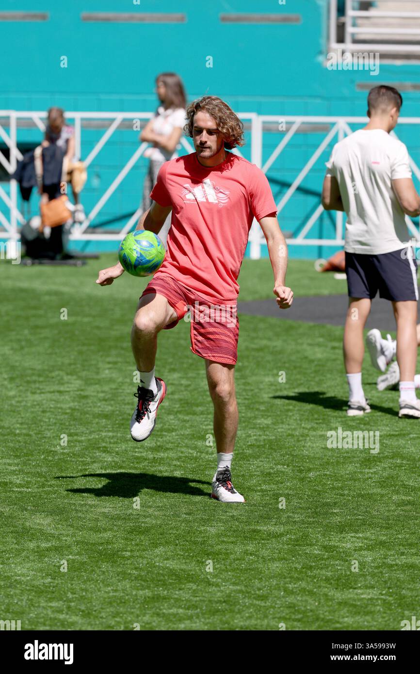 MIAMI GARDENS, FLORIDA - MARCH 21: Stefanos Tsitsipas during Day 4 of ...