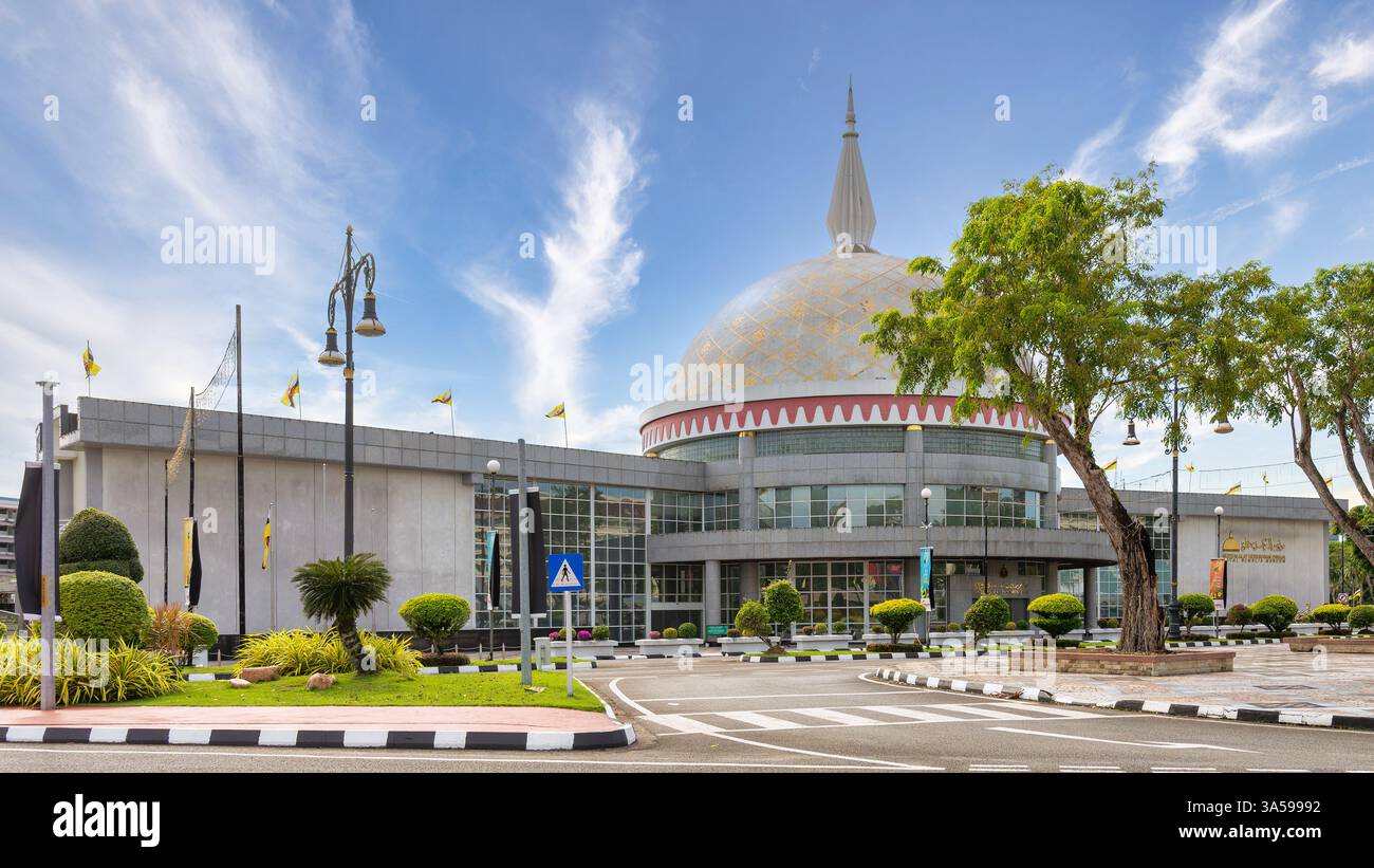 Explore the architectural beauty of the Royal Regalia Museum in Bandar ...