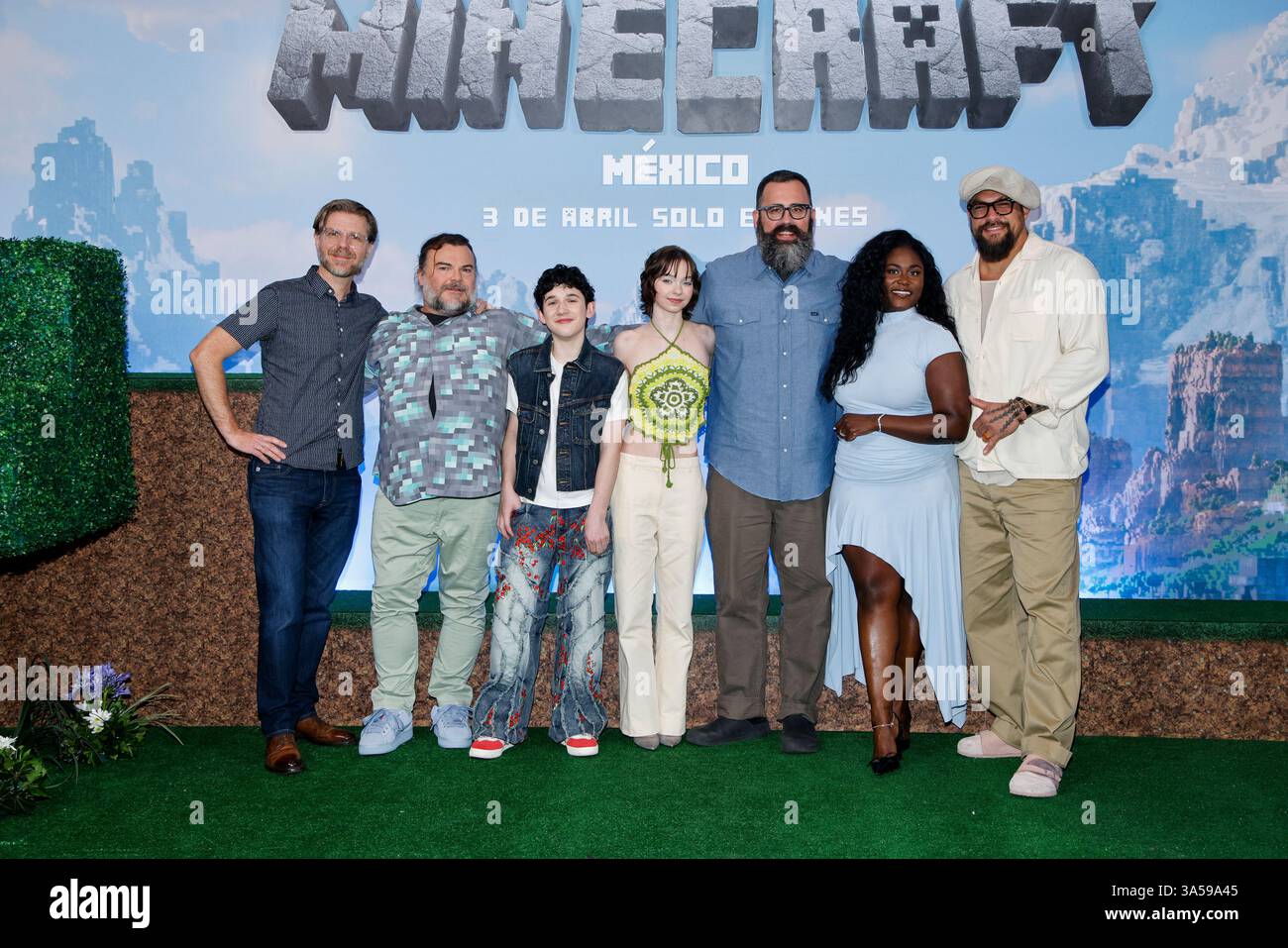 (L-R) Torfi Frans Ólafsson, Jack Black, Sebastian Hansen, Emma Myers ...