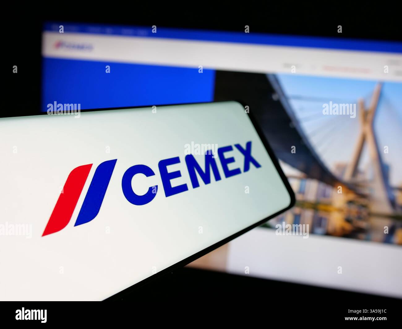 Logo cemex hi-res stock photography and images - Alamy