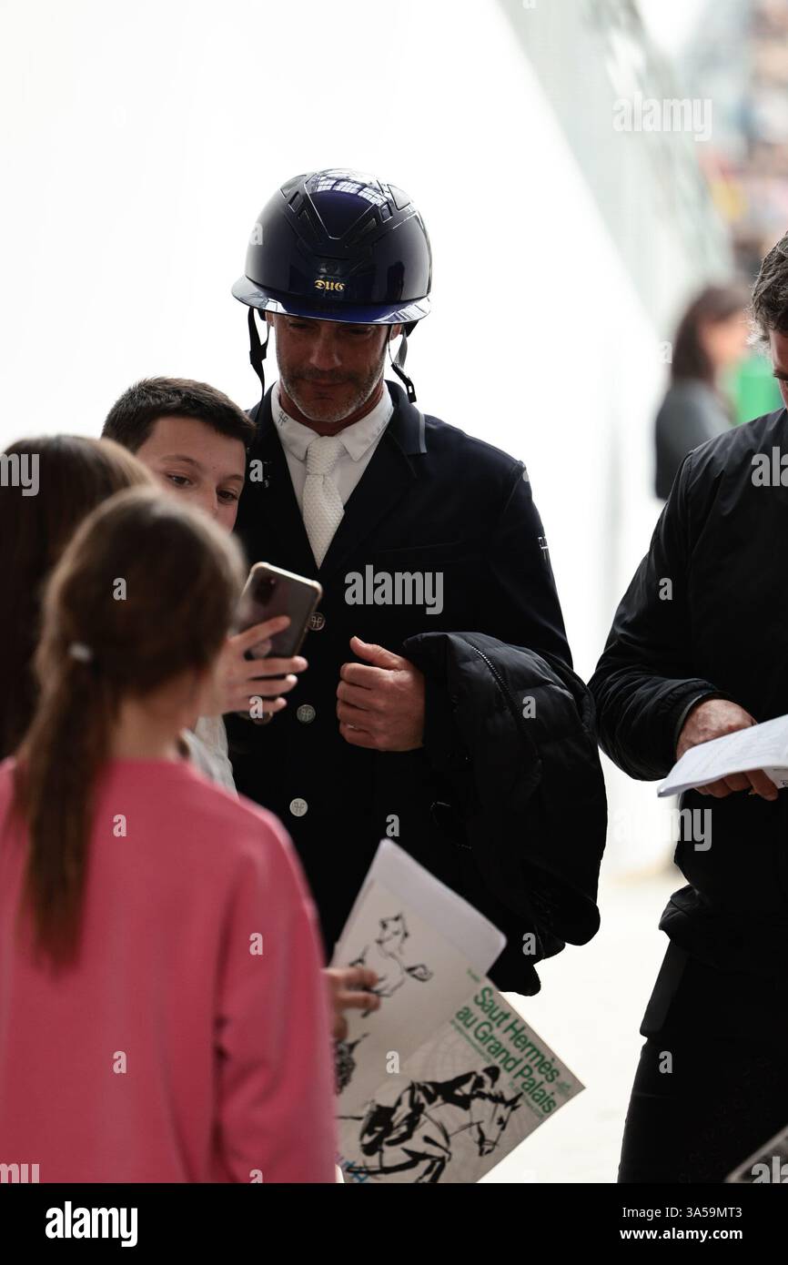 Gregory COTTARD of France with Cocaine Du Val during the Prix Hermès ...