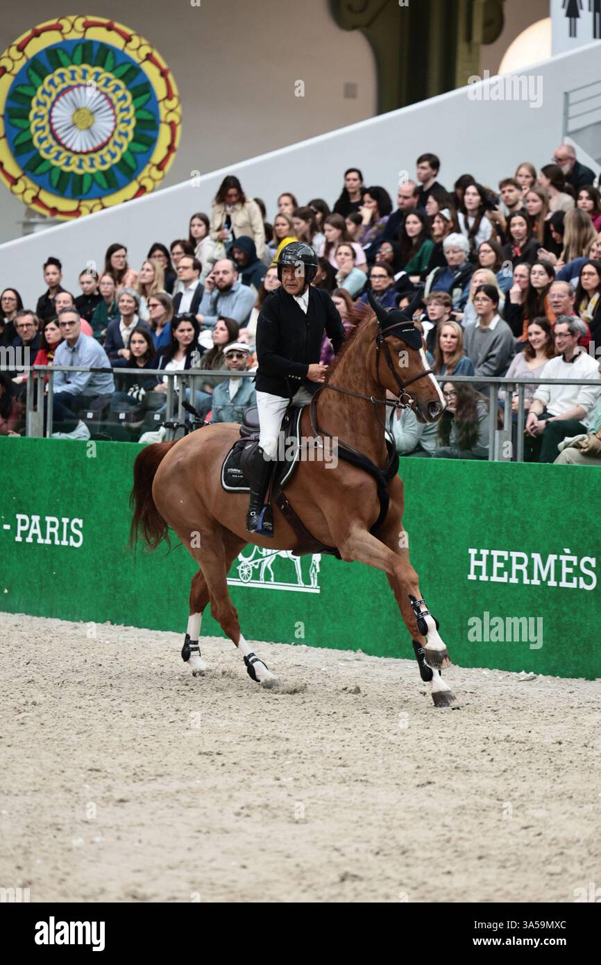 Jennifer HOCHSTAEDTER of Liechtenstein with Golden Lady during the Prix ...