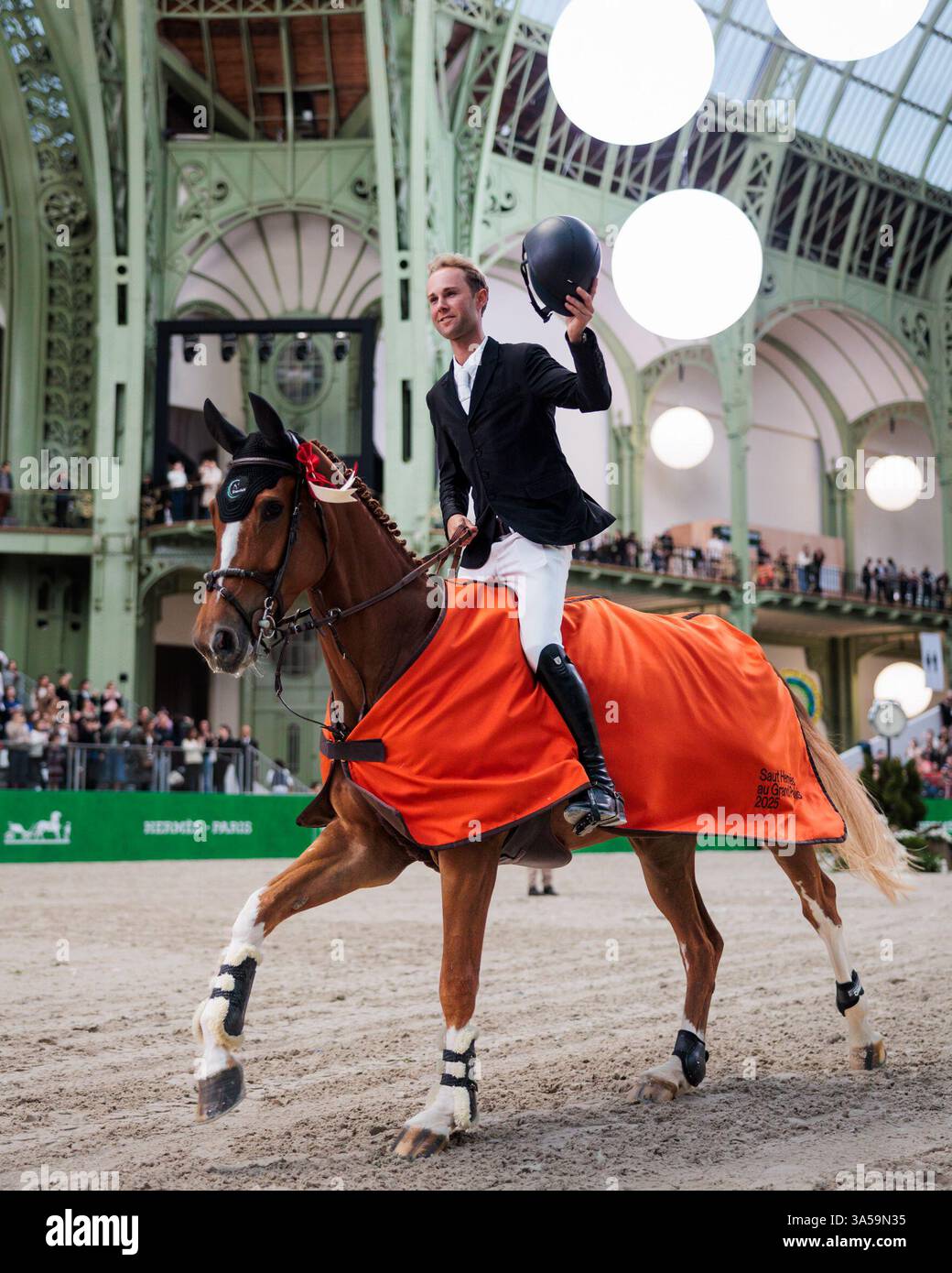 Gilles THOMAS of Belgium with Qalista Dn during the Prix Hermès Sellier ...