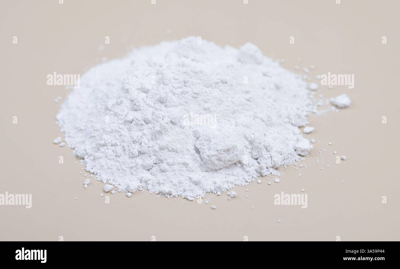 Magnesium fluoride is an ionically bonded inorganic compound with the ...