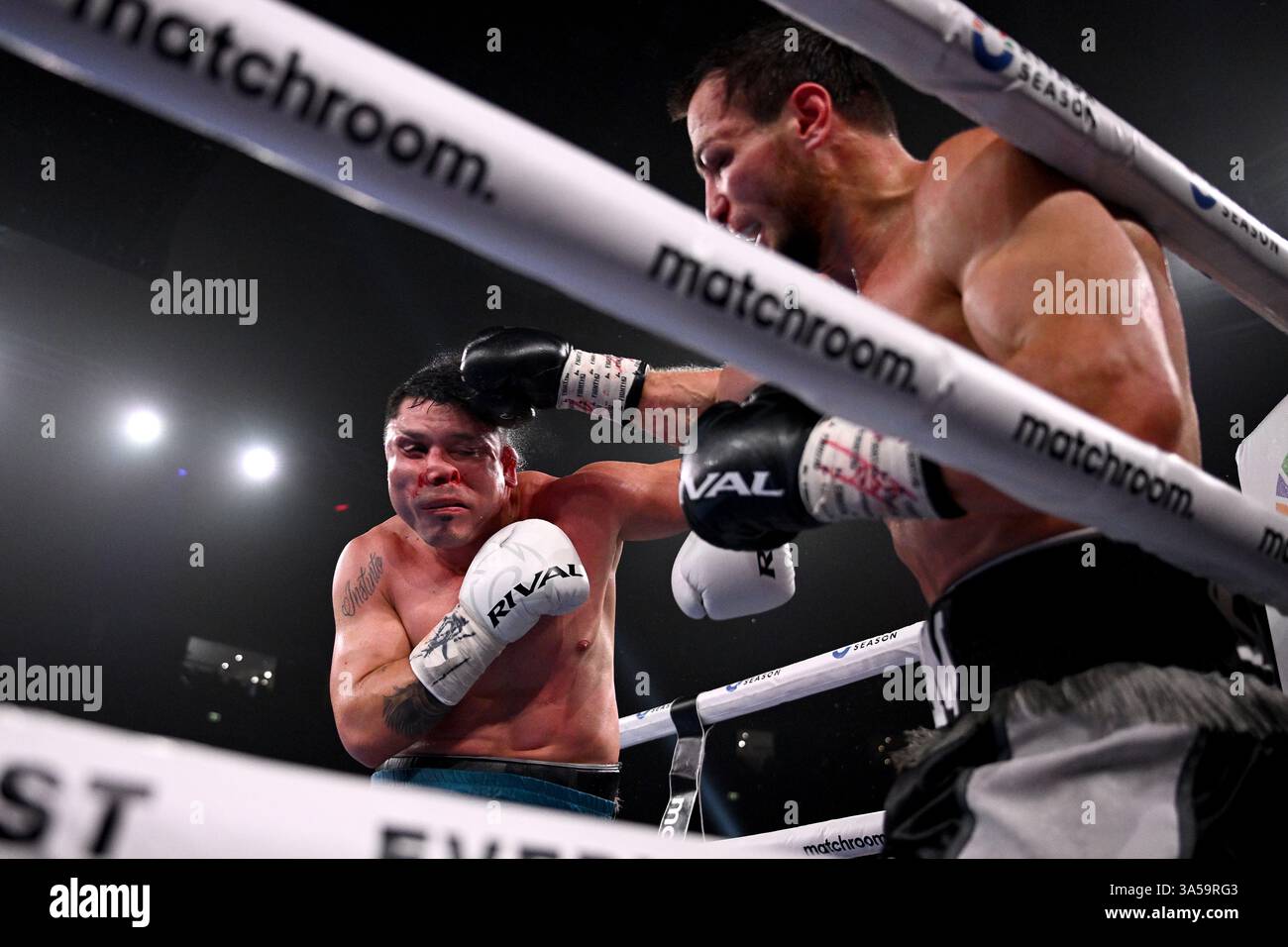 Imam Khataev of Australia (right) and Durval Elias Palacio of Argentina ...