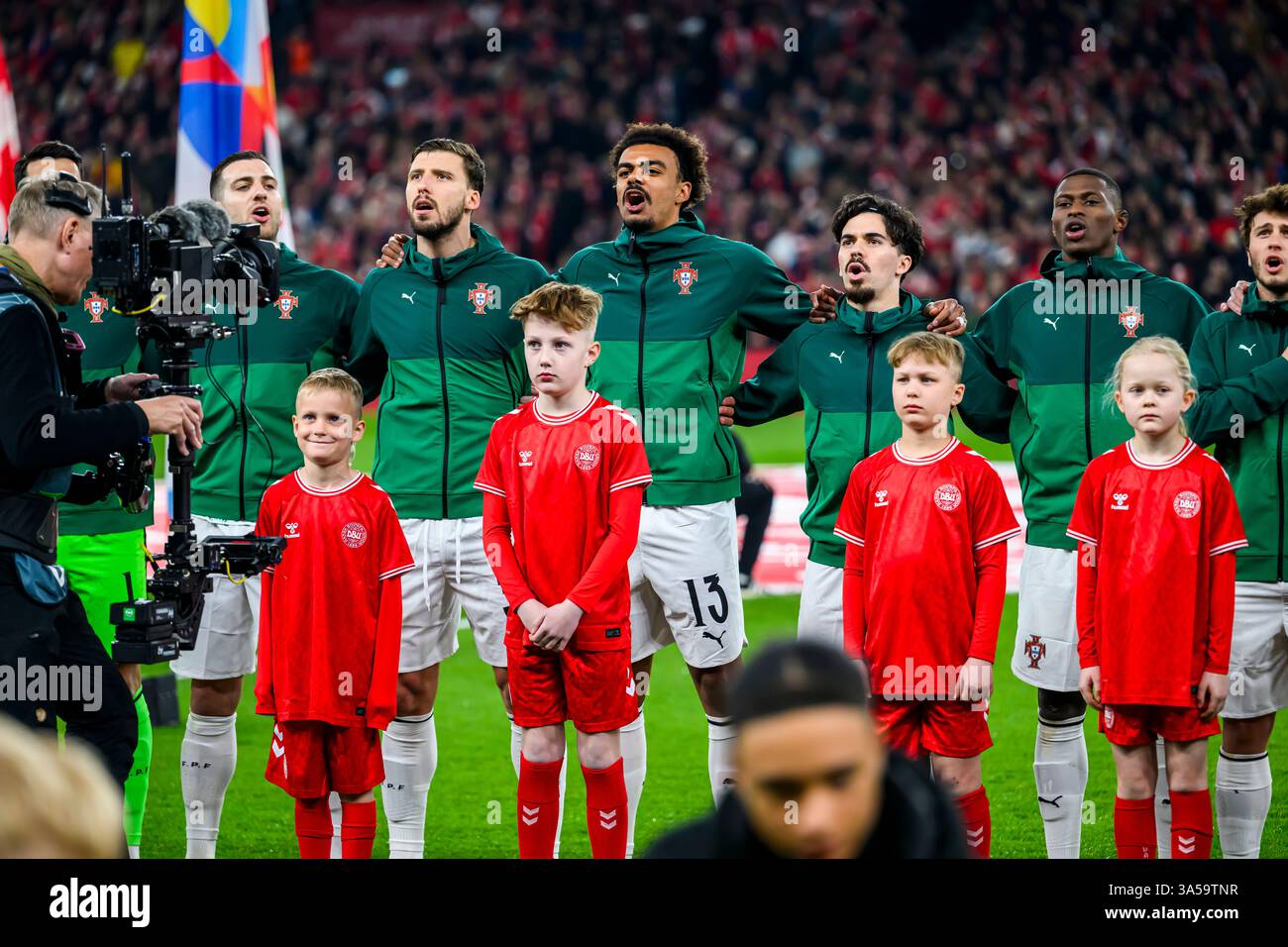 Portugals hold under national melodi. Nations League: Danmark mod ...