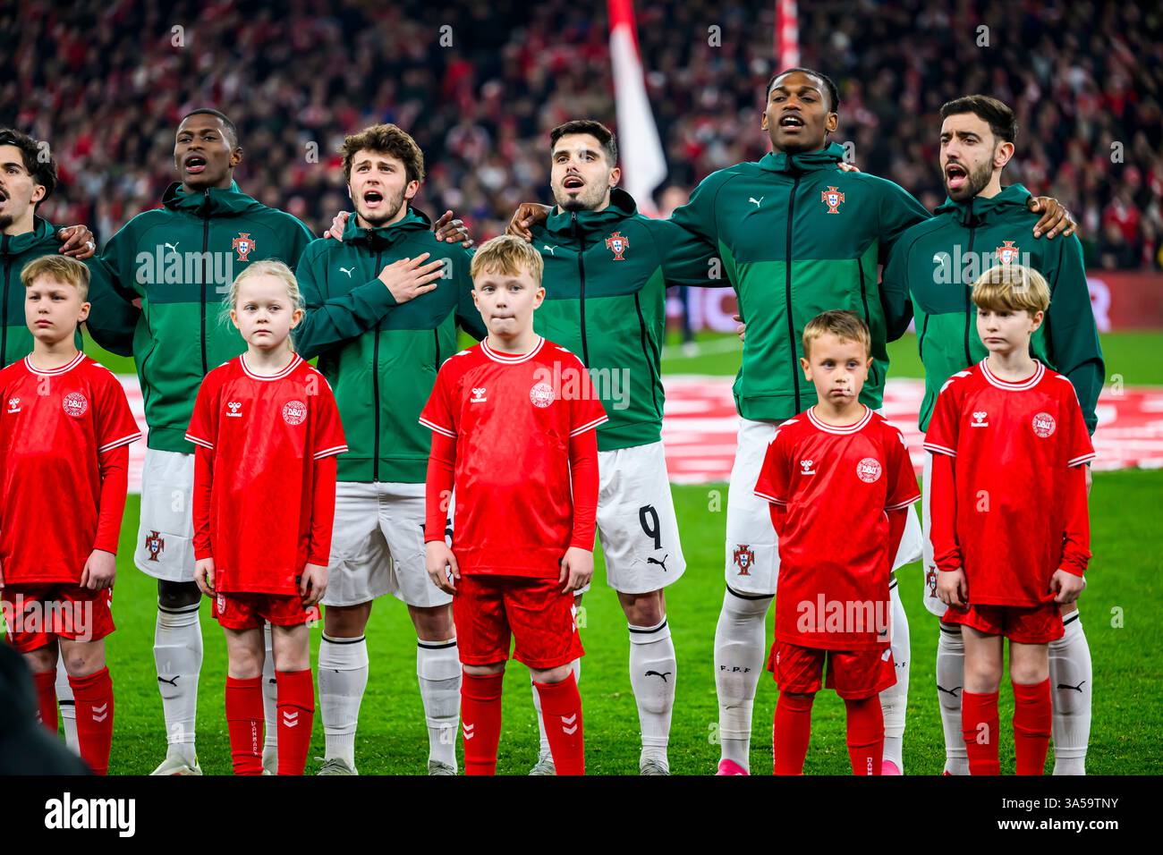 Portugals hold under national melodi. Nations League: Danmark mod ...