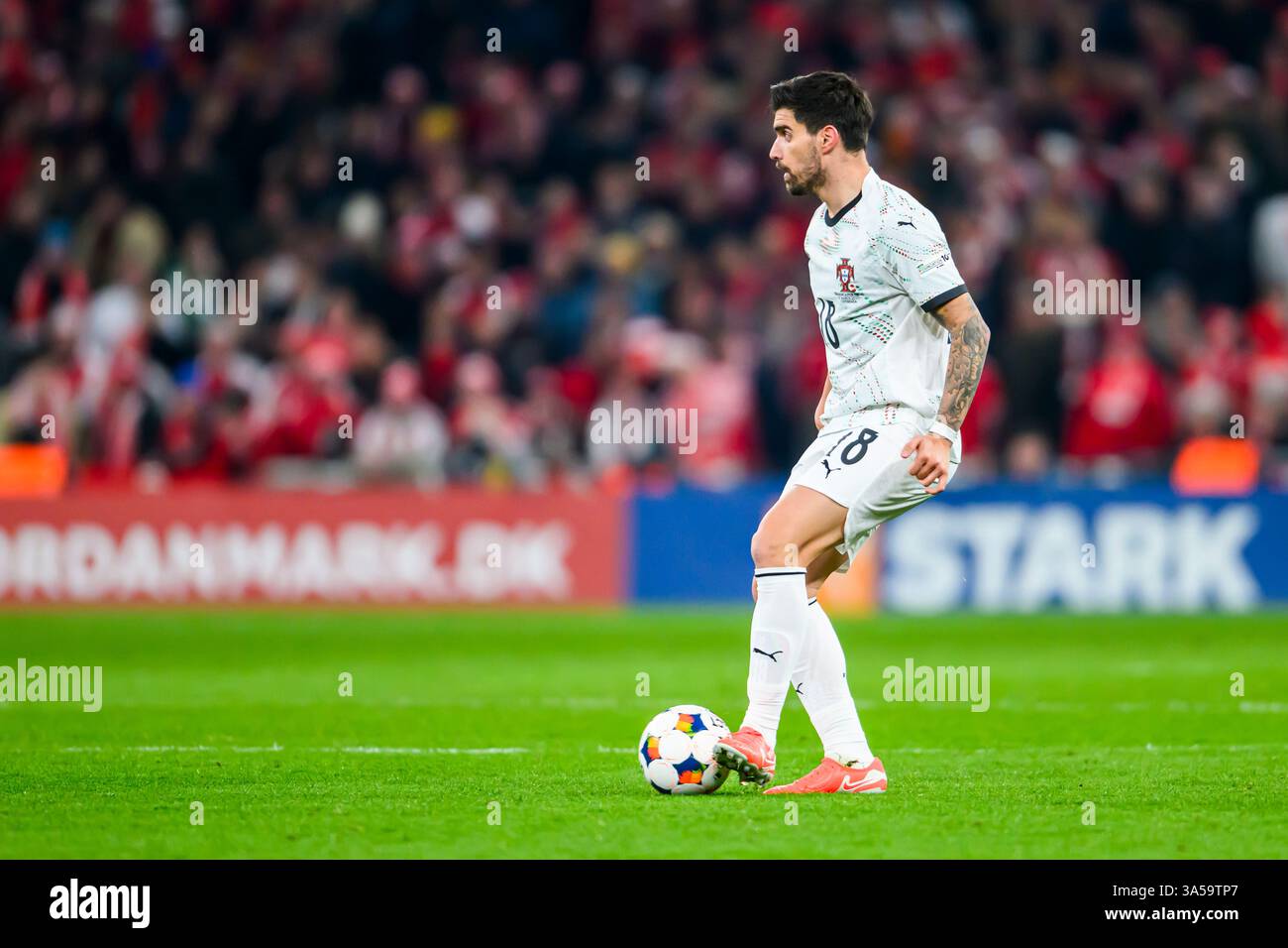 18 (POR) - Rúben Neves. Nations League: Danmark mod Portugal - 20.03. ...