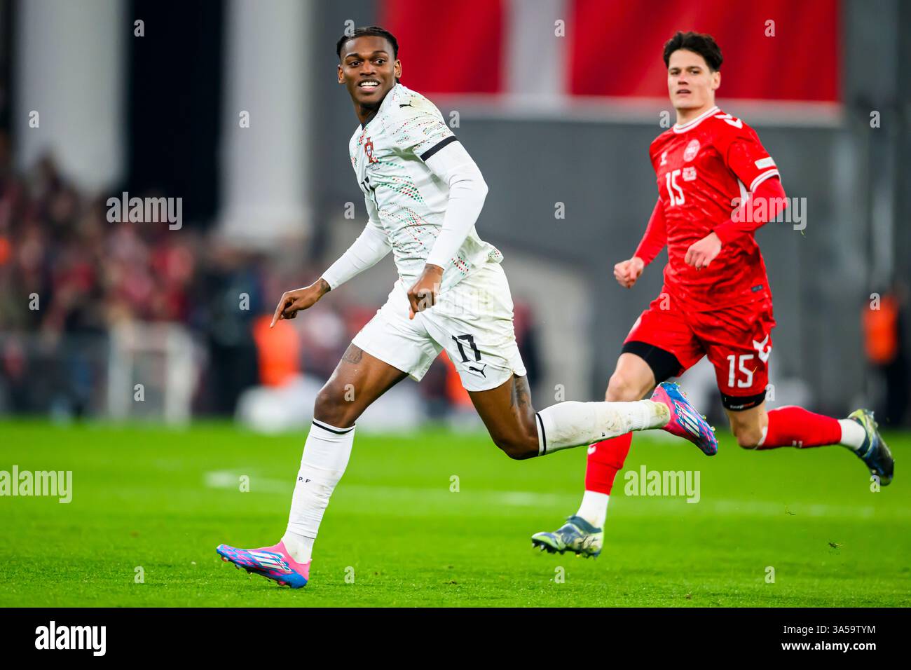 17 (POR) - Rafael Leão. Nations League: Danmark mod Portugal - 20.03. ...
