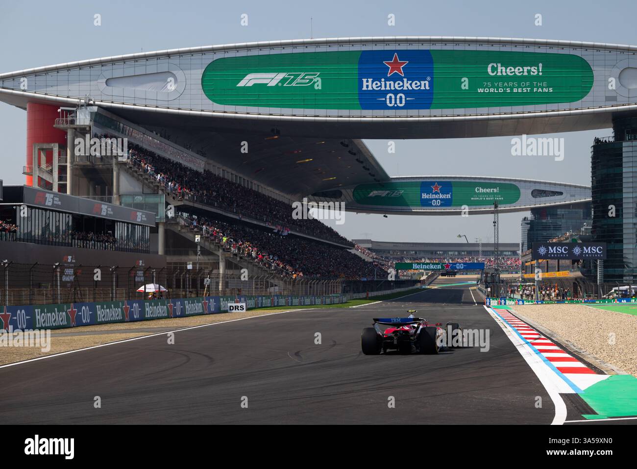 44 HAMILTON Lewis (gbr), Scuderia Ferrari SF-25, action during the ...