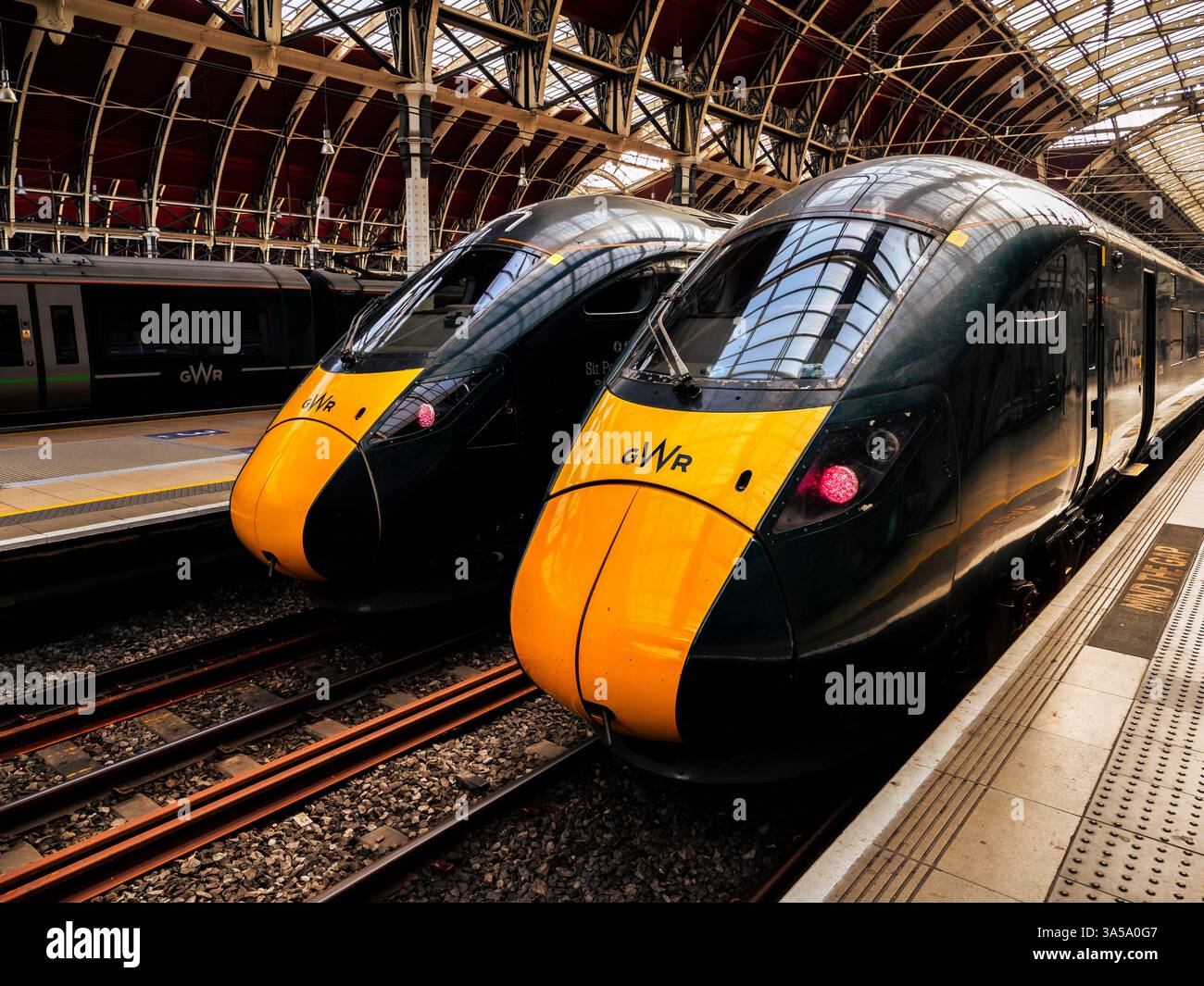 GWR Class 800, High Speed Train, London Paddington Station, Paddington ...