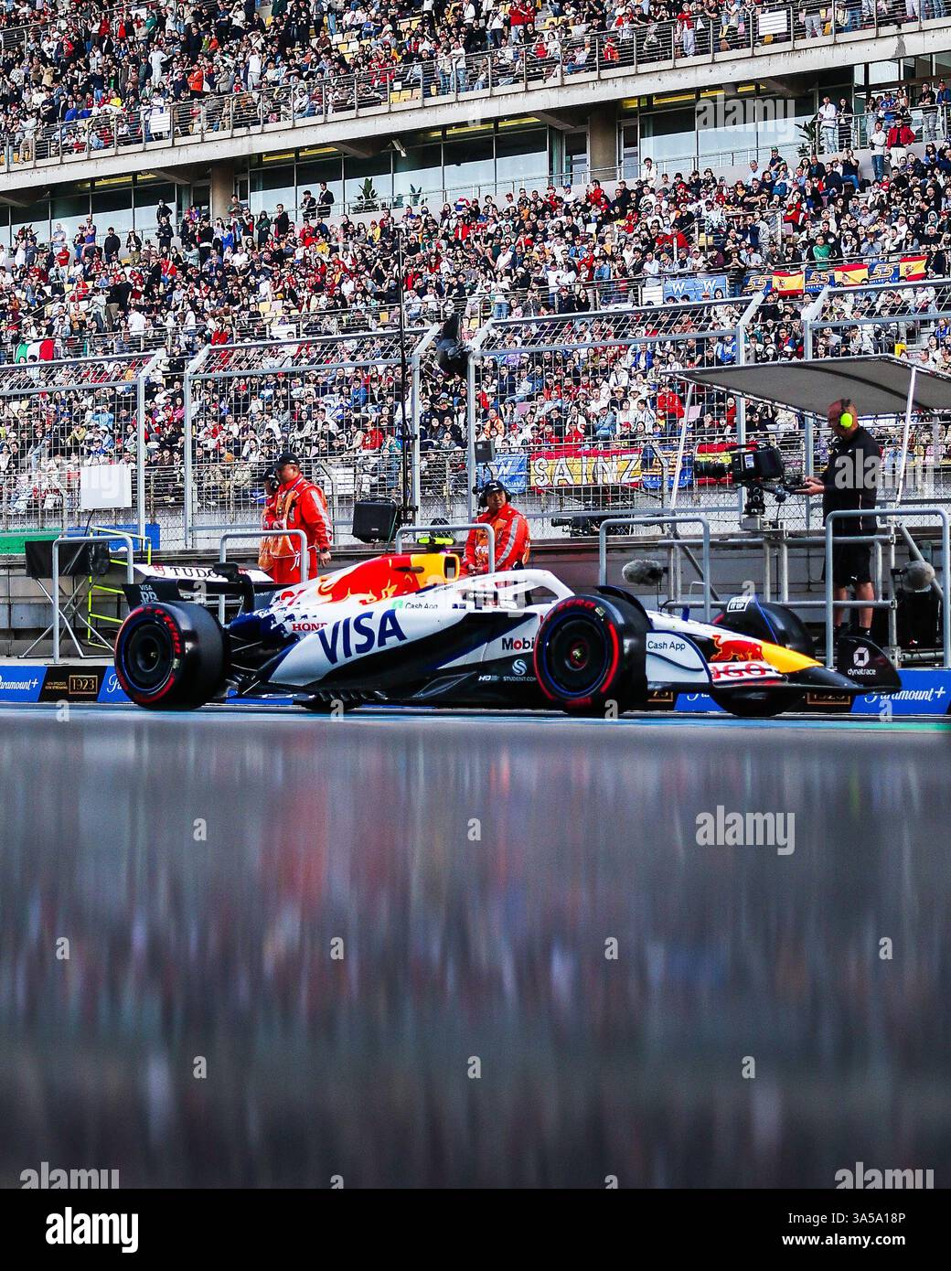 06 HADJAR Isack (fra), Visa Cash App RB F1 Team VCARB02 during the Formula 1 Heineken Chinese ...