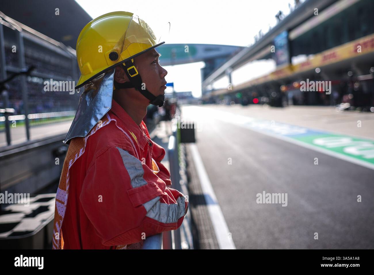 marshall, commissaire de piste, marshal, marshalls, marshals during the ...