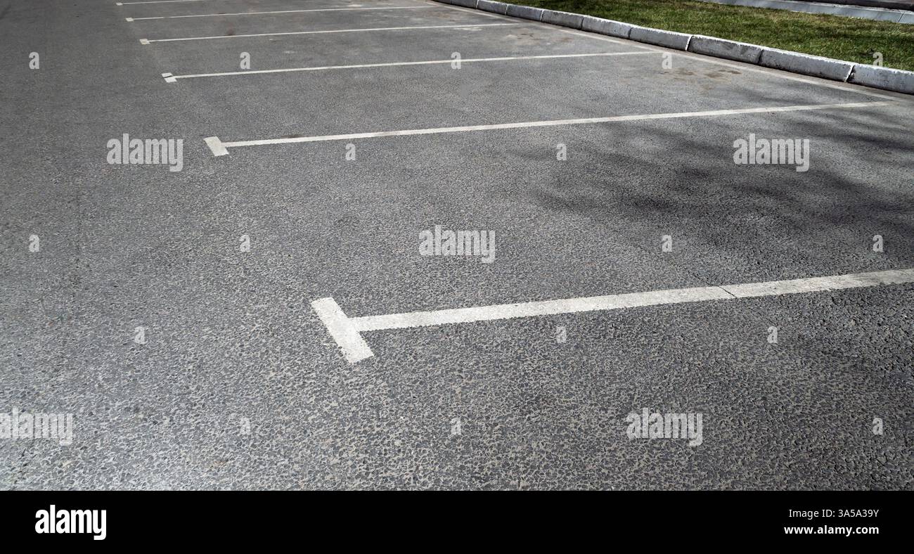 Outdoor road markings for parking spaces, empty car park Stock Photo ...