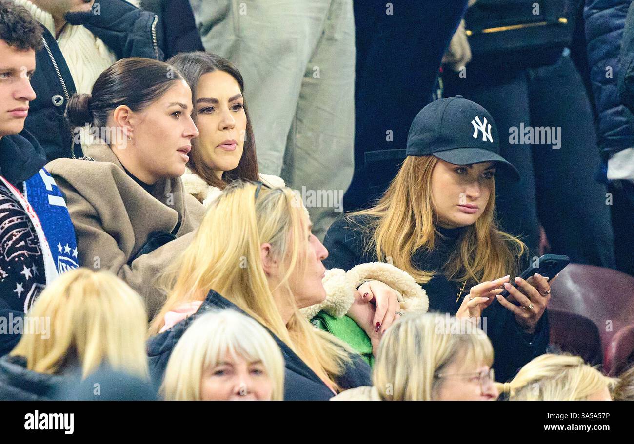 Lina Meyer (L), wife of Joshua KIMMICH, DFB 6, Eva Katharina (R), wife ...