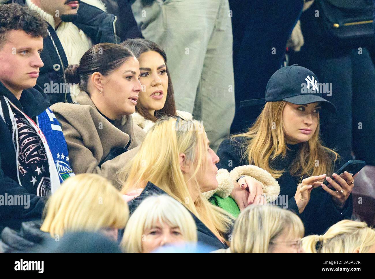 Lina Meyer (L), wife of Joshua KIMMICH, DFB 6, Eva Katharina (R), wife ...