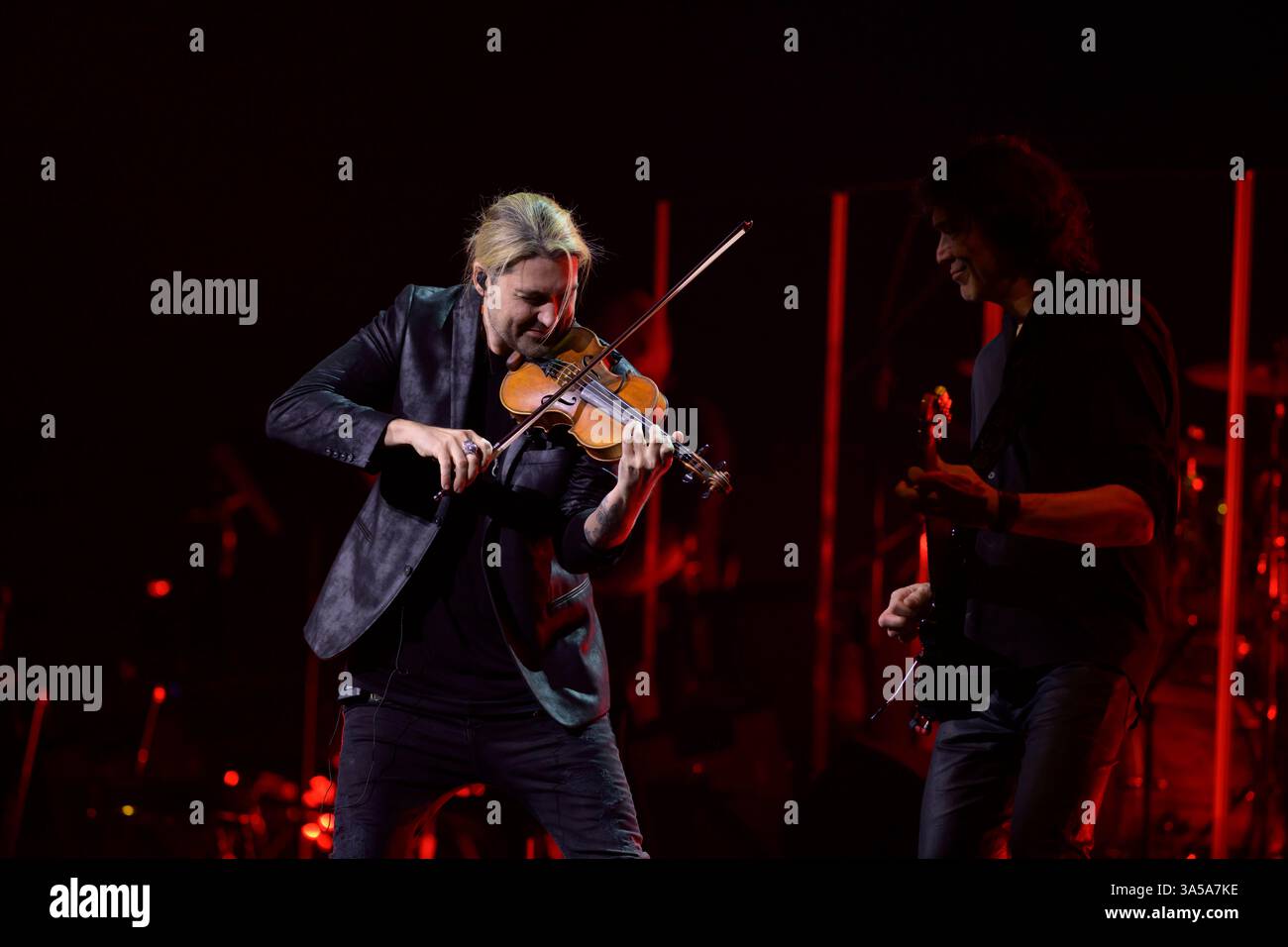 David Garrett und sein Gitarrist Franck van der Heijden Millenium ...