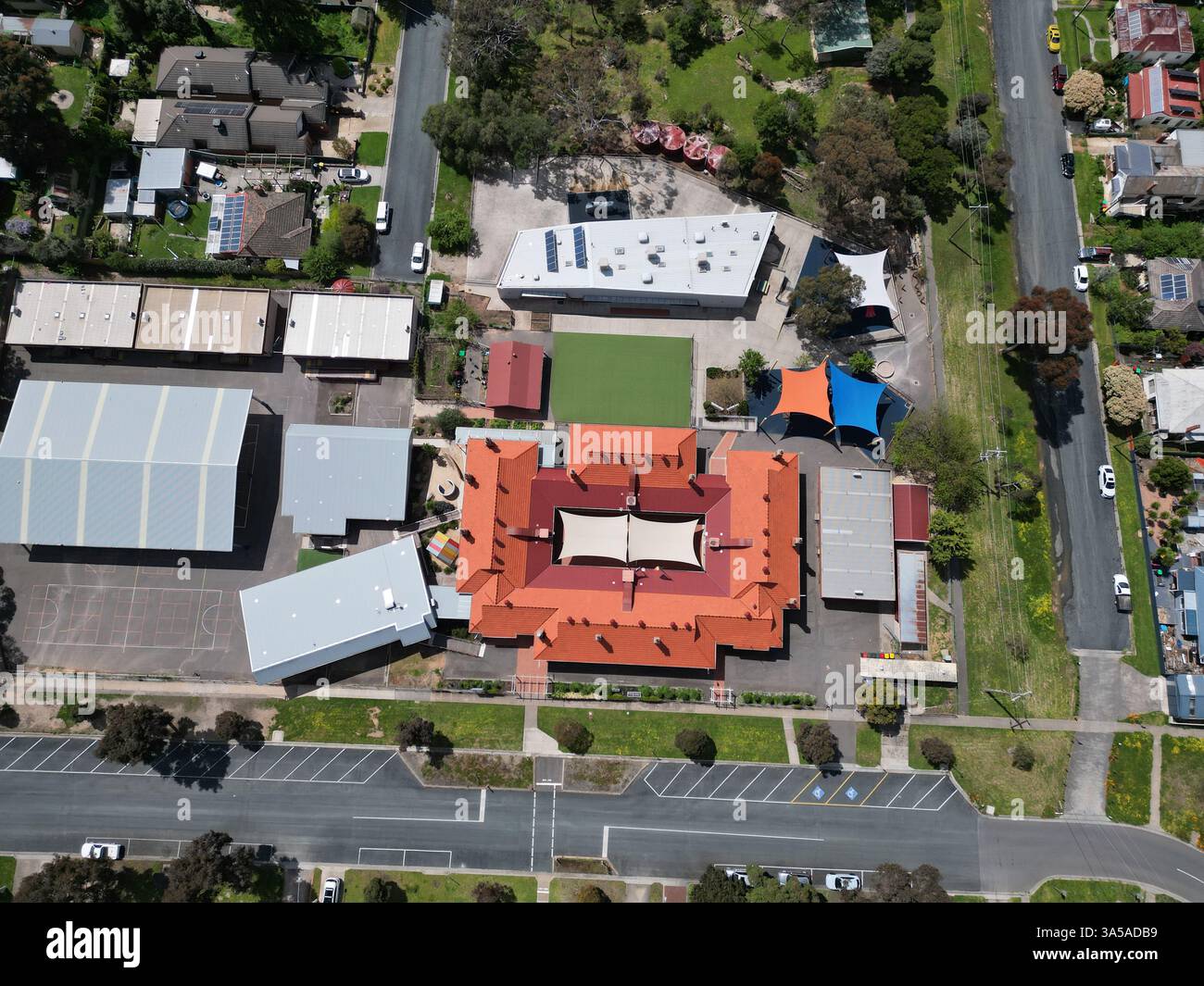 Australia primary school teacher hi-res stock photography and images ...