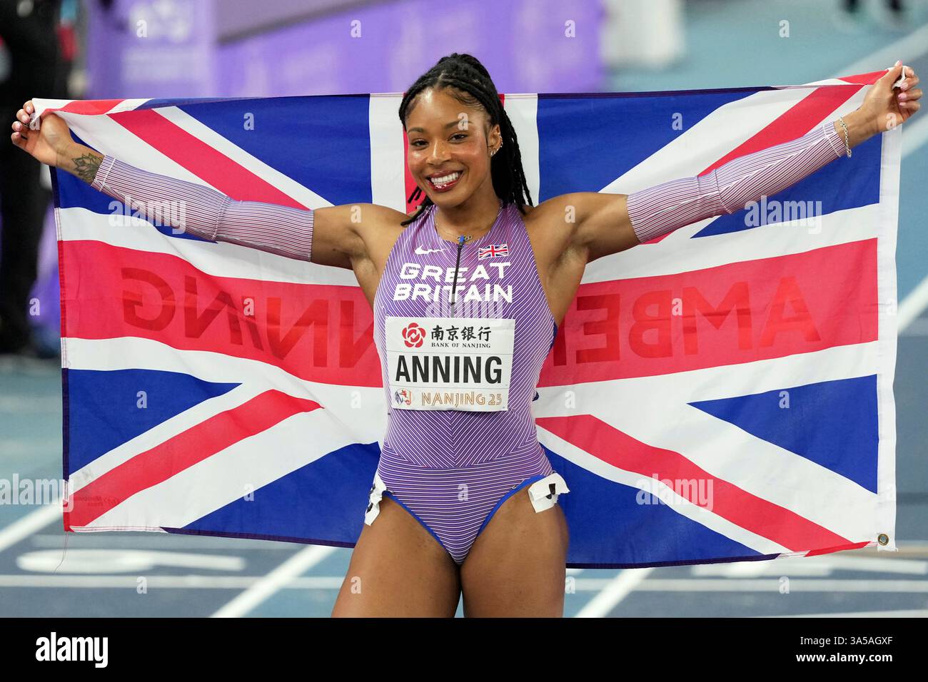 Amber Anning, of Great Britain, poses after winning the gold medal in ...