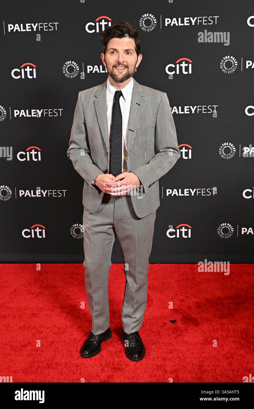 Adam Scott beim Screening der Apple TV Serie Severance auf dem 42 ...