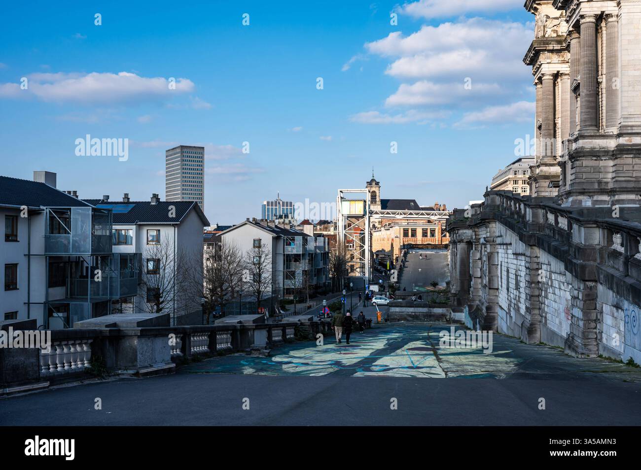 Pedestrian elevator, Minimes church and steep slope of the court house ...