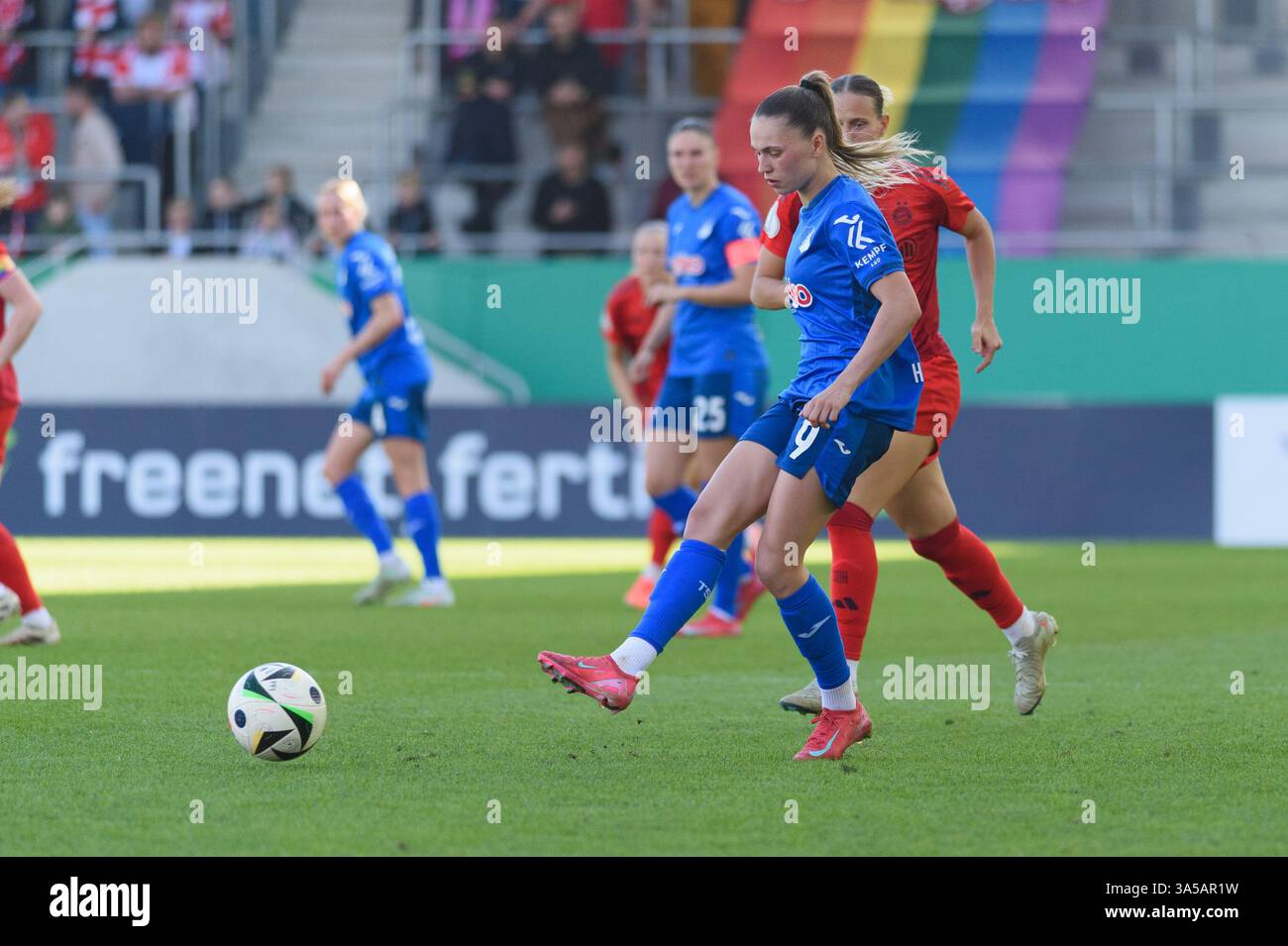 Jill Janssens (9 TSG Hoffenheim) during the DFB Pokal semi-final match ...