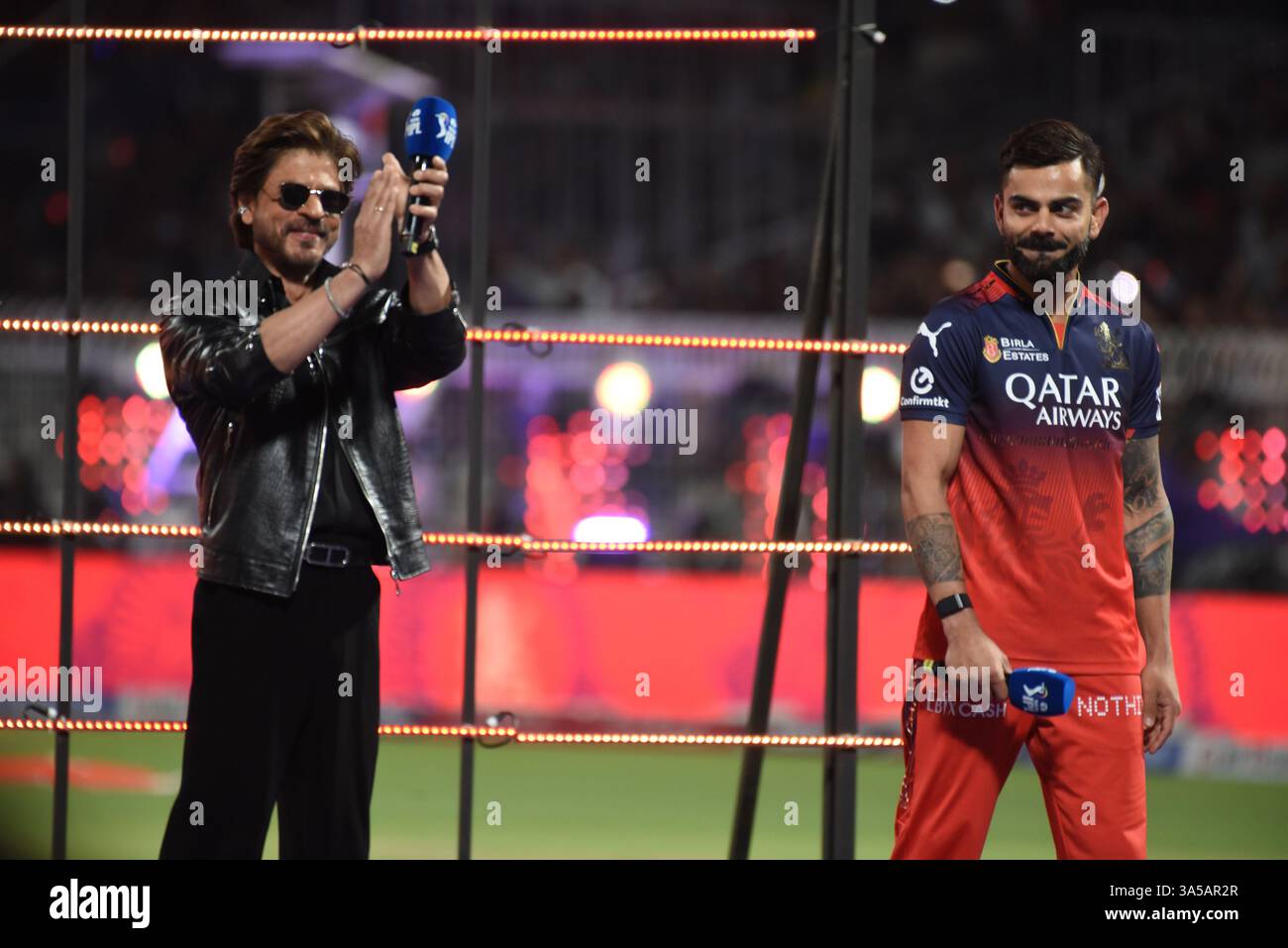 KKR Co Owner Shah Rukh Khan and RCB cricketer Virat Kohali at the ...