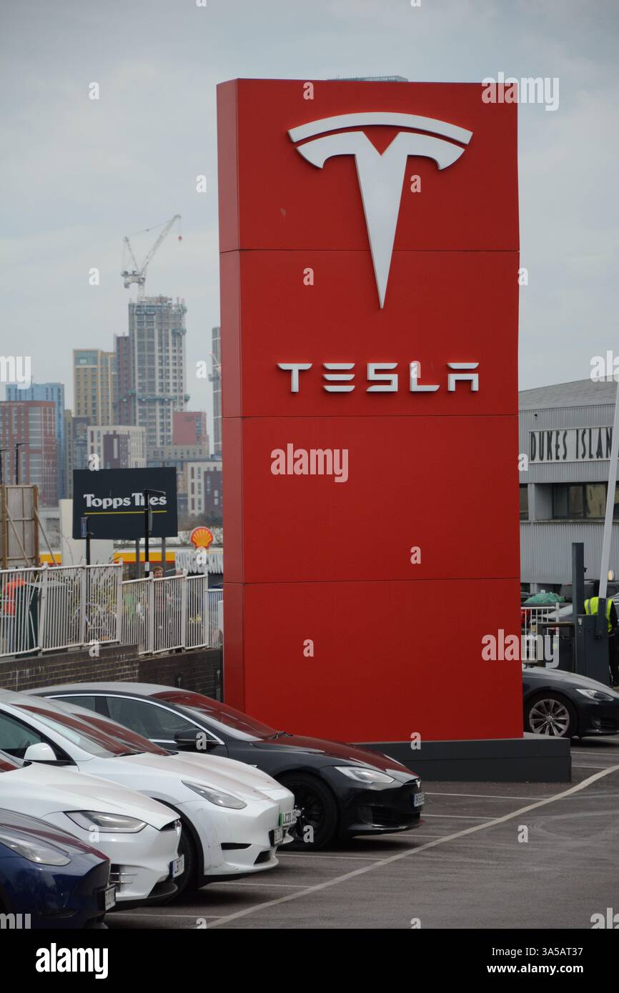 Tesla showroom Park Royal, London, UK Stock Photo - Alamy