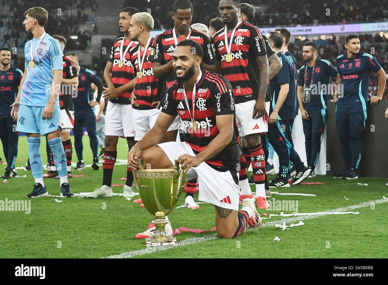 Rio de Janeiro, Brazil, March 16, 2025. Player Juninho of the Flamengo ...
