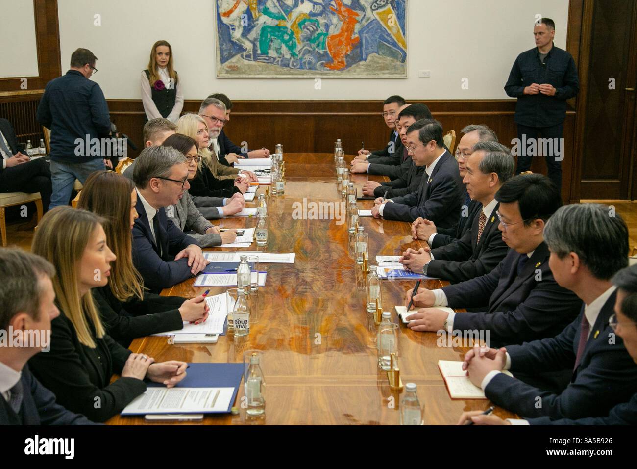 (250322) -- BELGRADE, March 22, 2025 (Xinhua) -- Serbian President ...