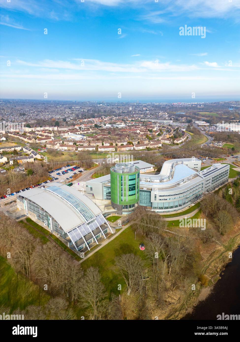 Aerial view of Robert Gordon University (RGU) on the River Dee in ...