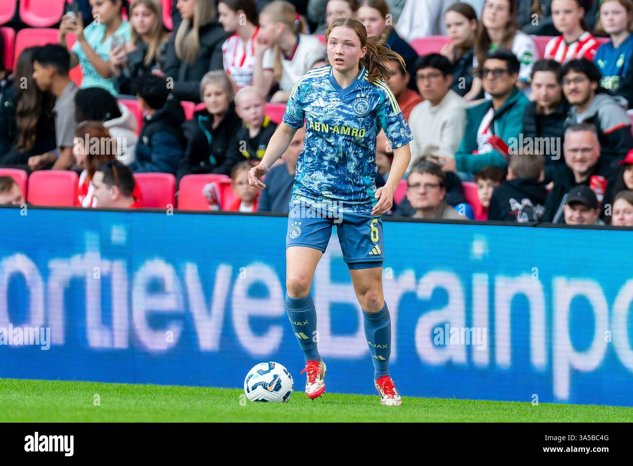 EINDHOVEN, NETHERLANDS - MARCH 22: Jonna van de Velde of Ajax during ...