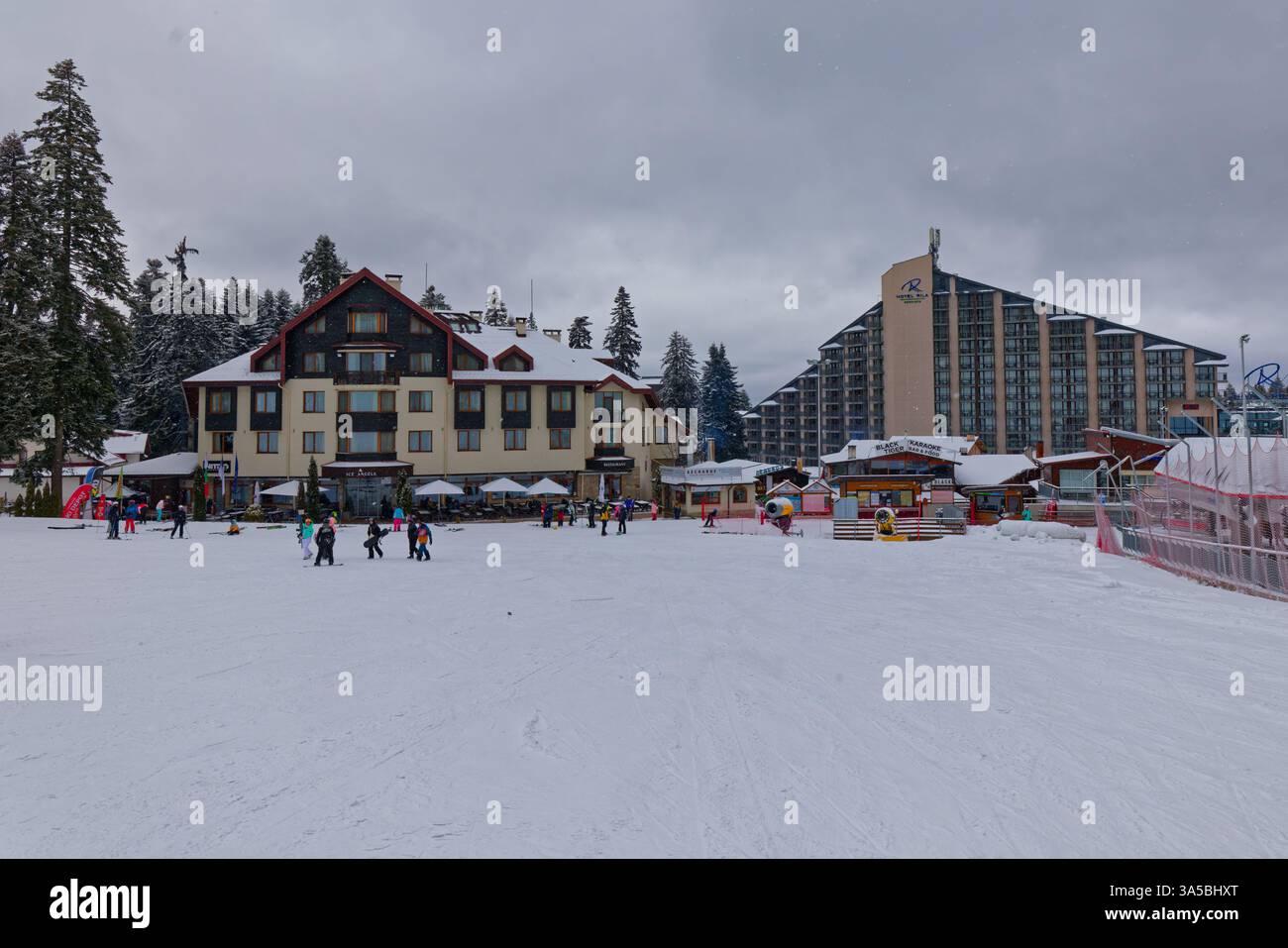 Borovets hotels hi-res stock photography and images - Alamy