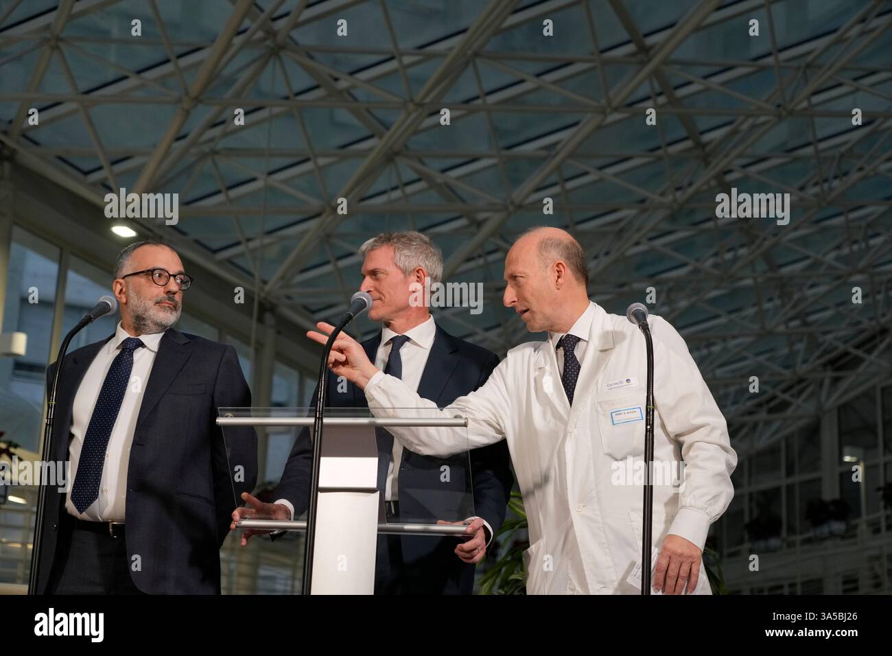 From left, head physician of Vatican's Health and Hygiene Office, Luigi ...